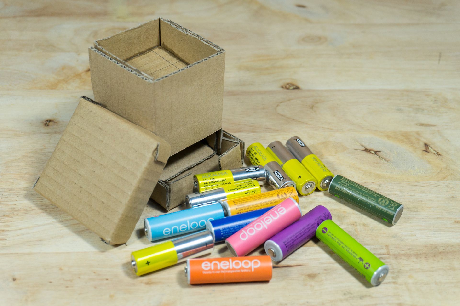 Cardboard Battery Dispenser : 10 Steps (with Pictures) - Instructables