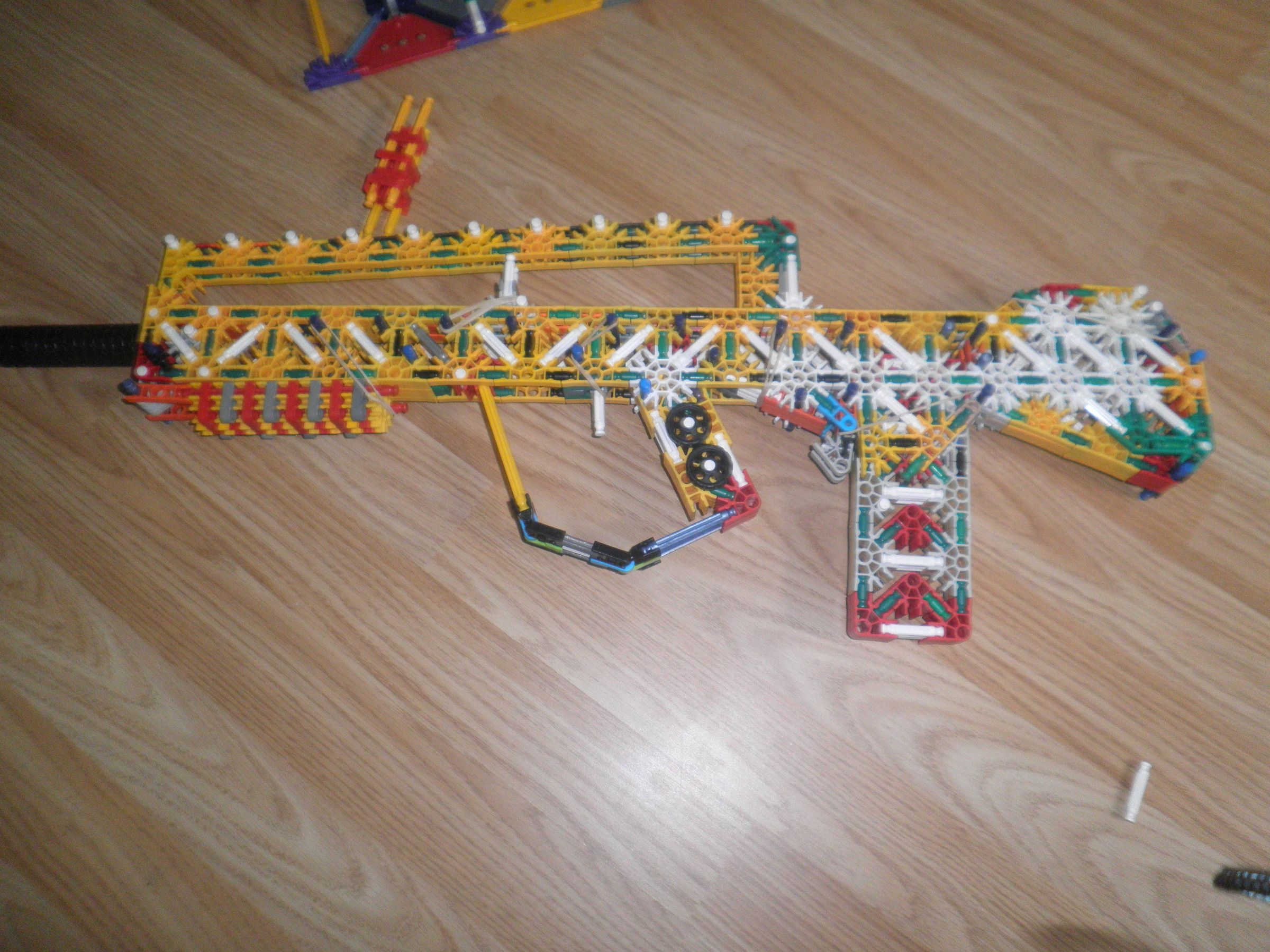 K'nex FAMAS G2 Instructions: : 5 Steps - Instructables