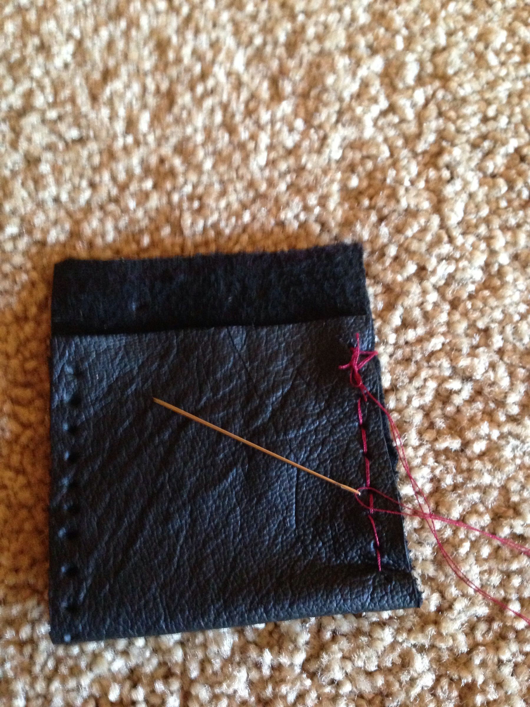 Leather Compass Pouch : 5 Steps - Instructables