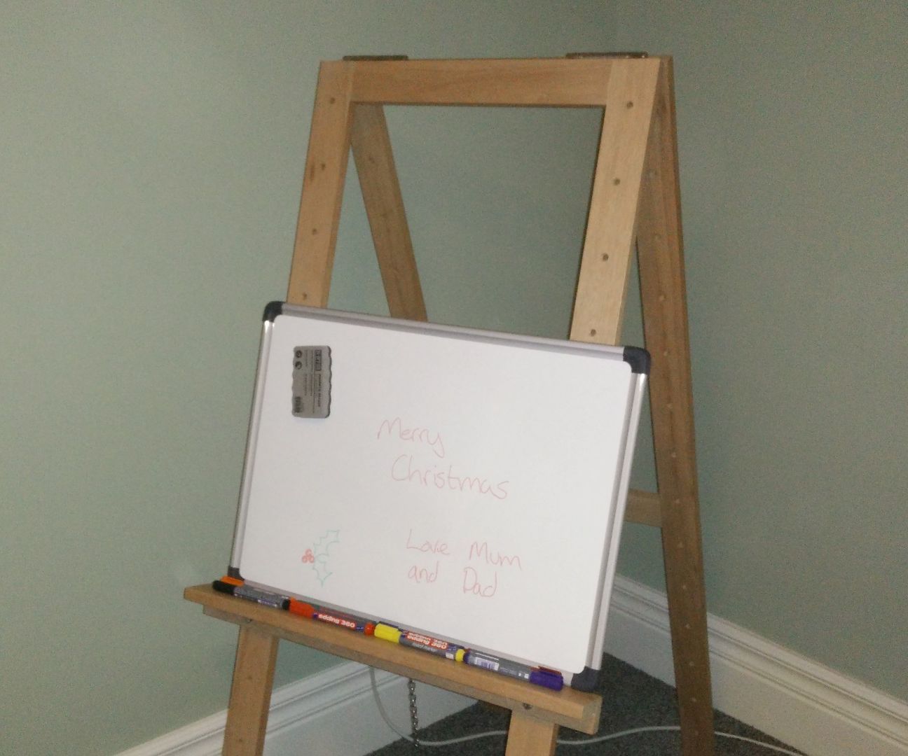 Easy Childrens Easel : 12 Steps (with Pictures) - Instructables