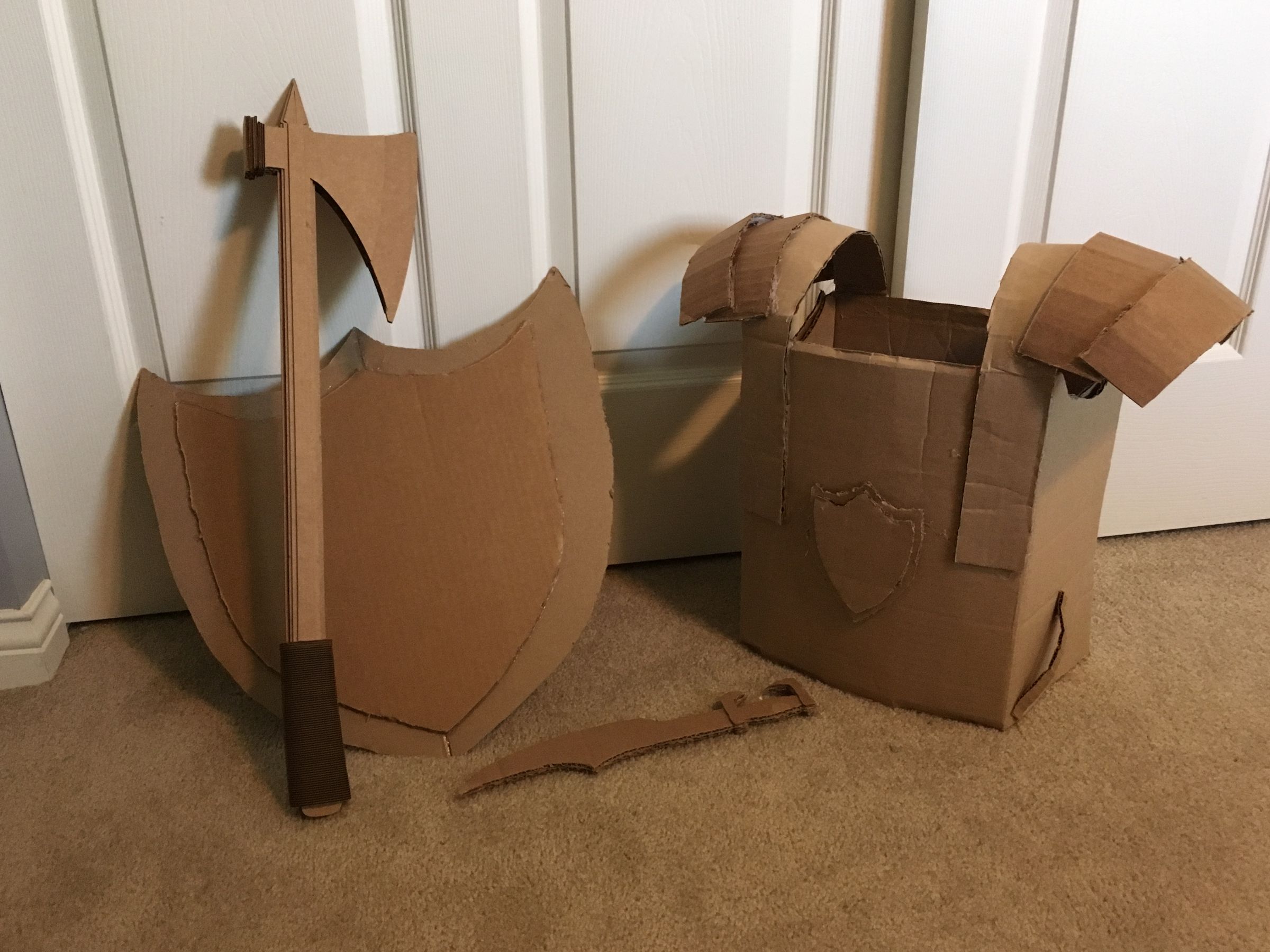 Cardboard Armor Suit : 5 Steps (with Pictures) - Instructables