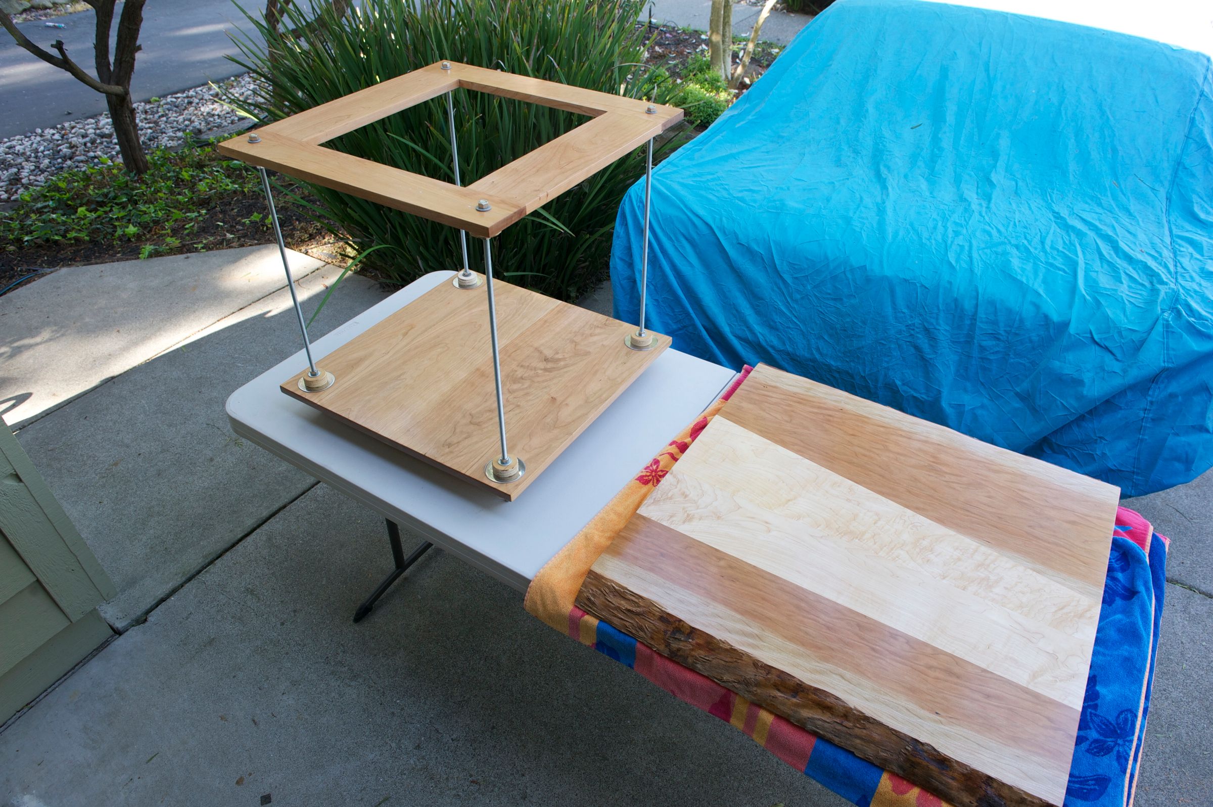 Live-Edge End Table : 6 Steps (with Pictures) - Instructables