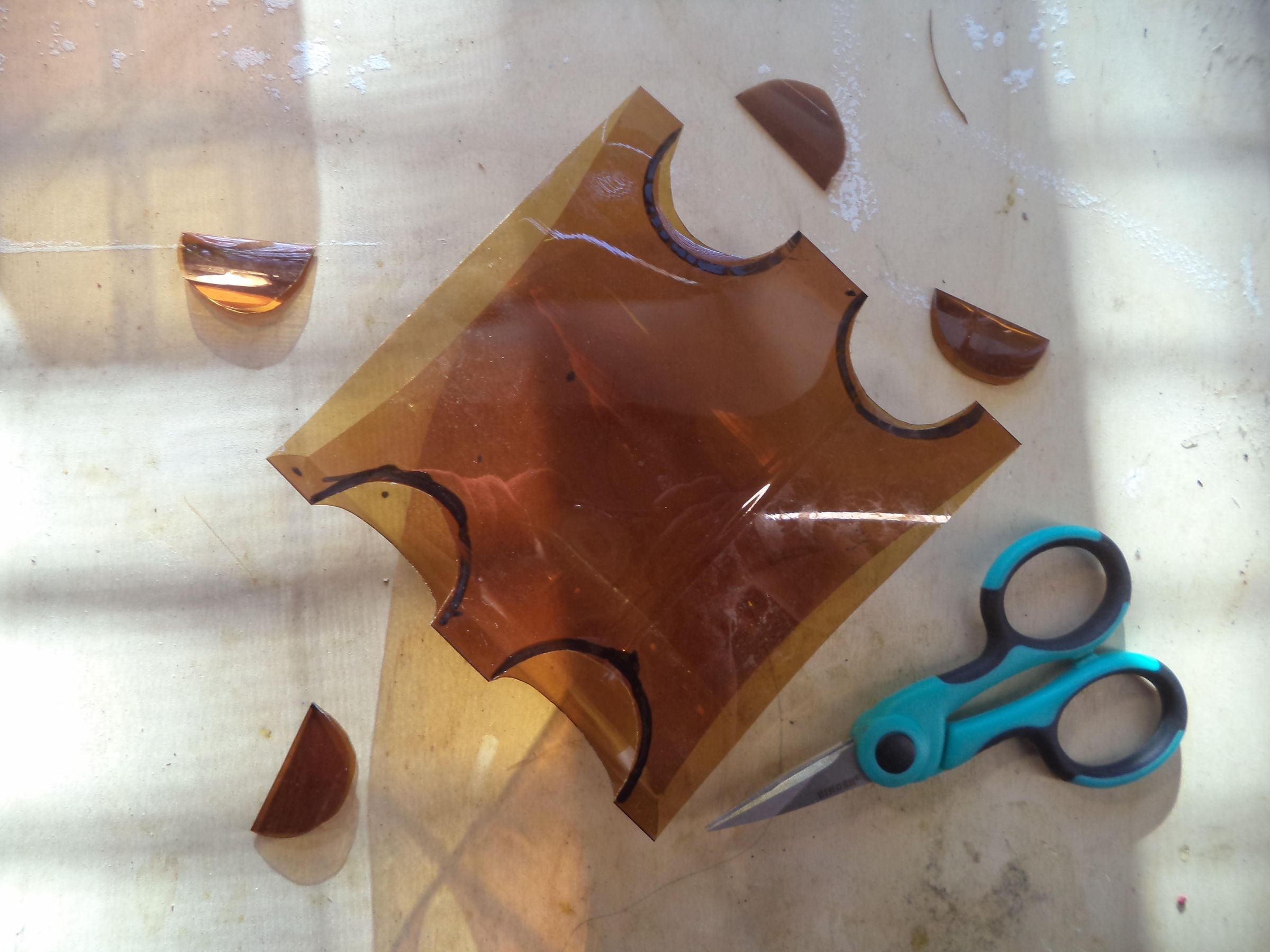 Sturdy Flask From Plastic Bottles : 17 Steps (with Pictures ...