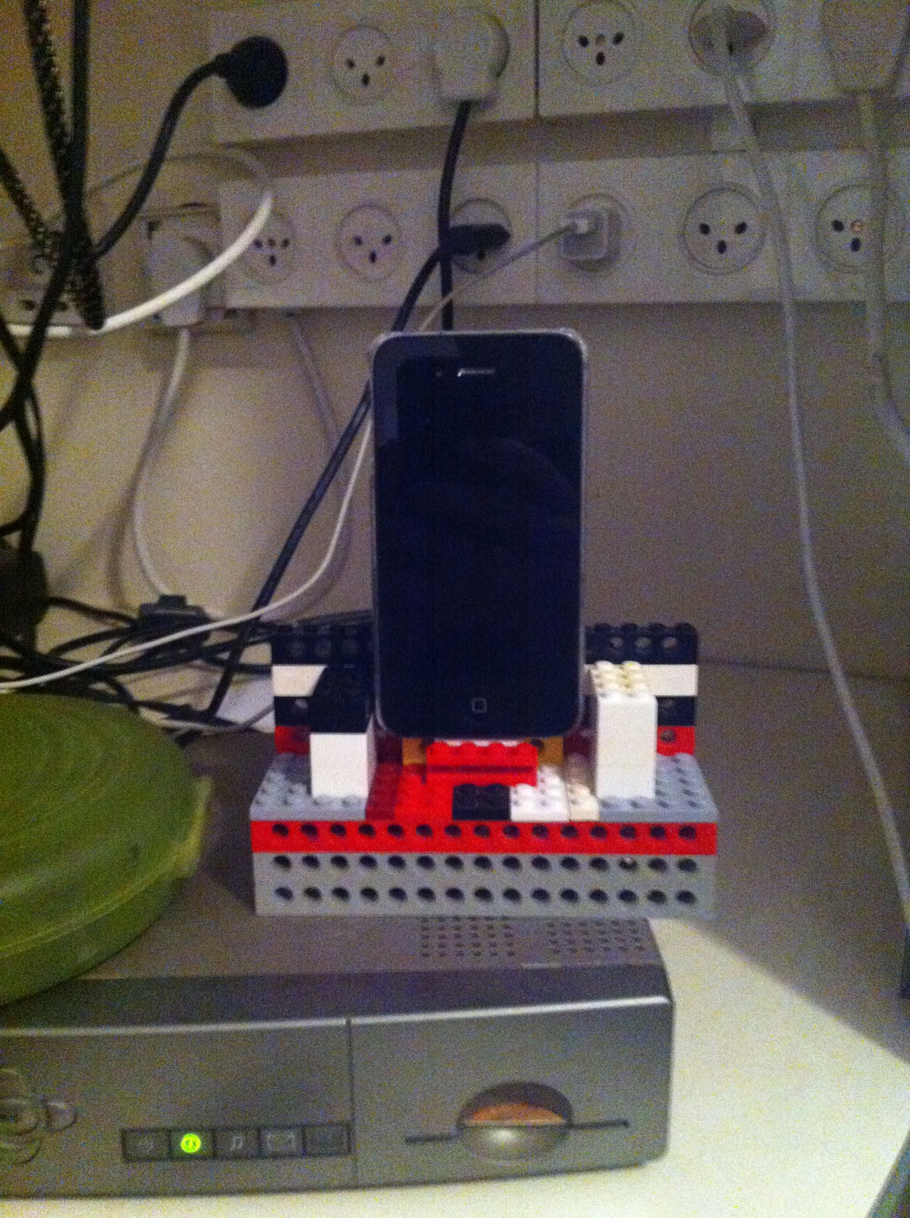 Lego Phone Charging Dock : 12 Steps - Instructables