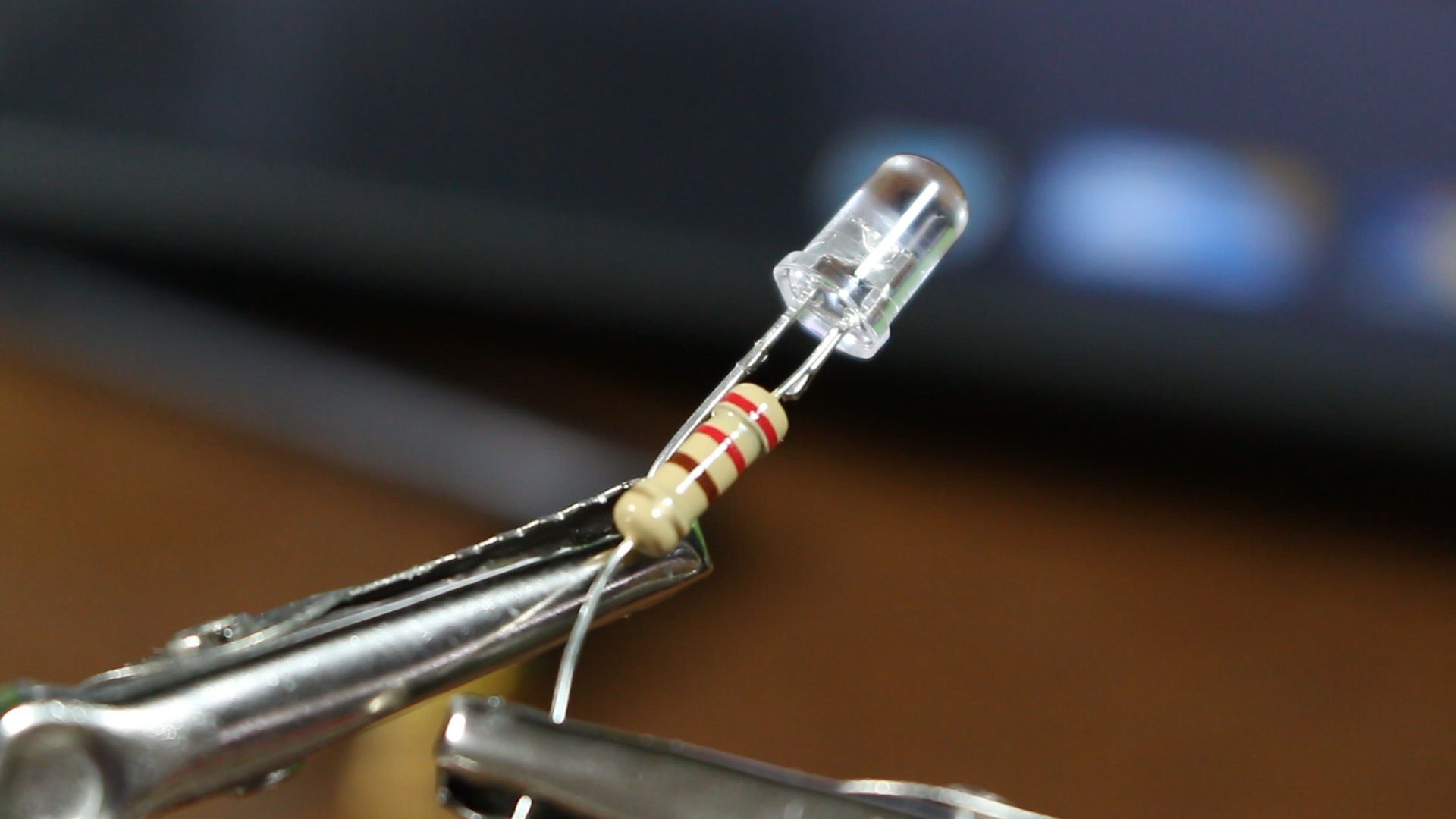 Long Range Dropping System for Drones With Arduino and HC-12 : 11 Steps ...