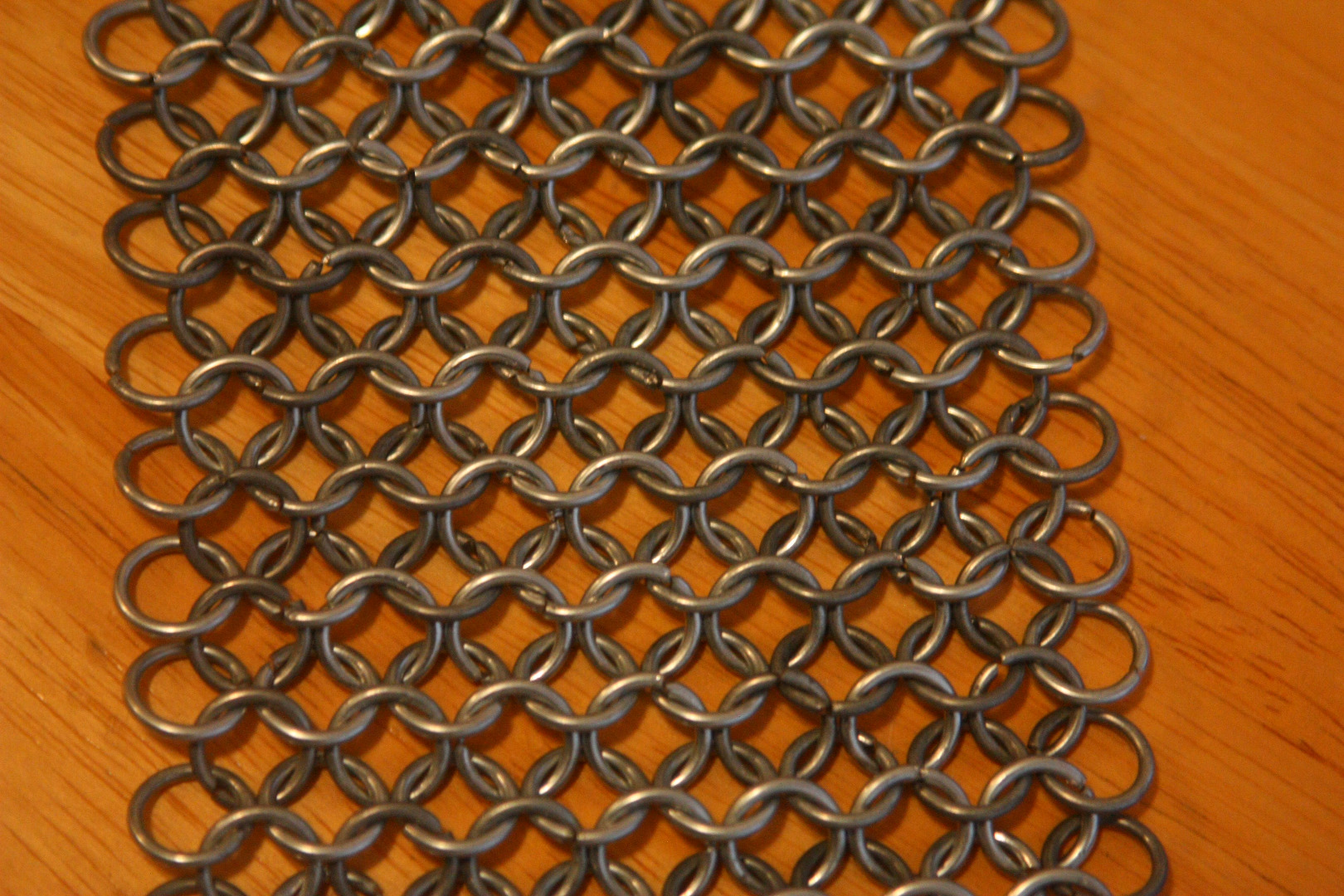 How to Make Chainmail (European 4-in-1 Weave) : 7 Steps (with Pictures ...