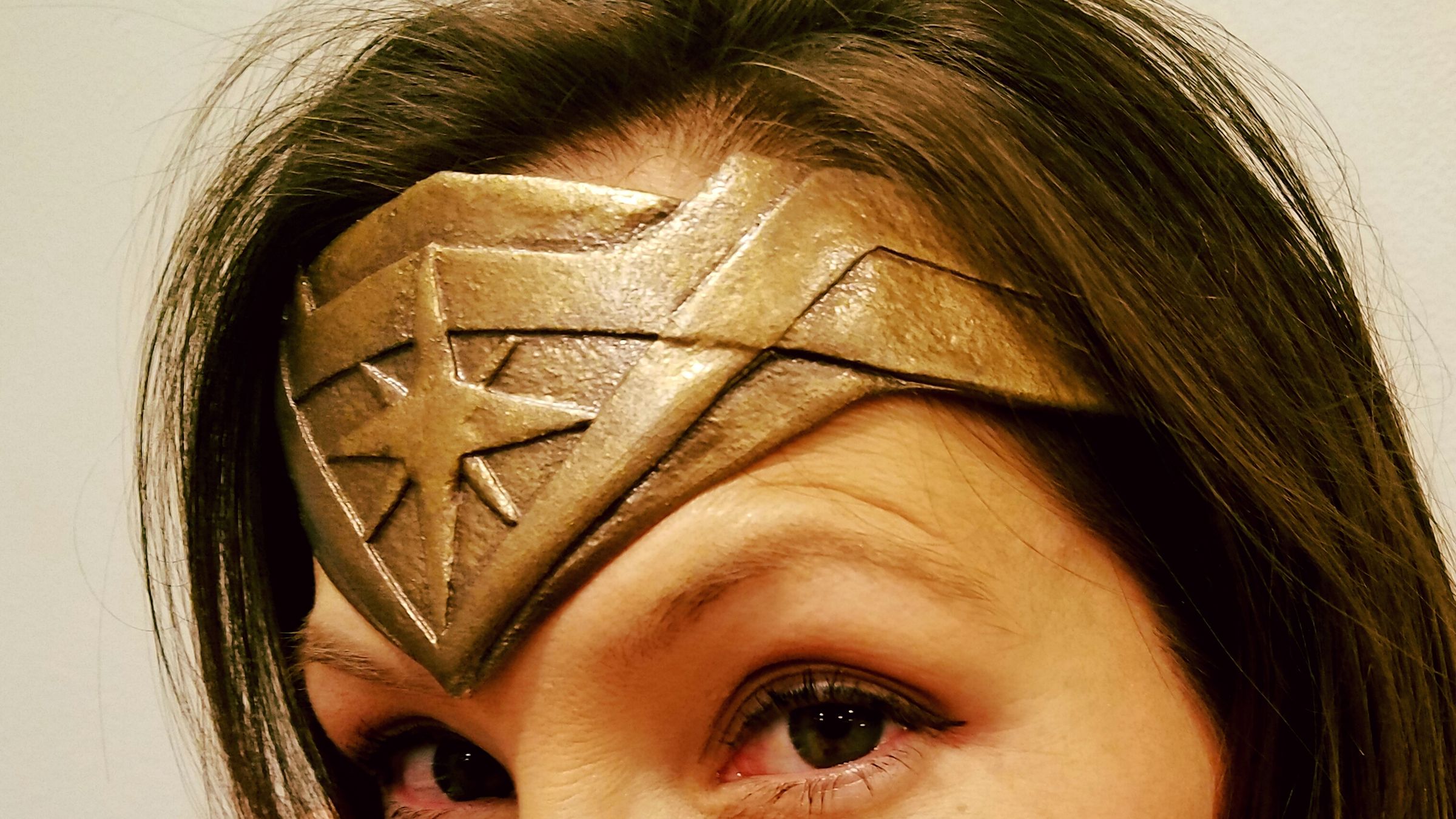 Wonder Woman Tiara : 9 Steps (with Pictures) - Instructables