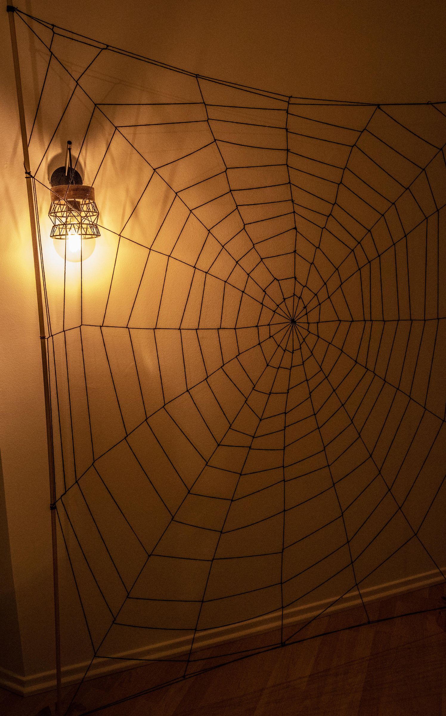 How to Make a Easy Dismountable Spider Web - Halloween Decorations DIY ...