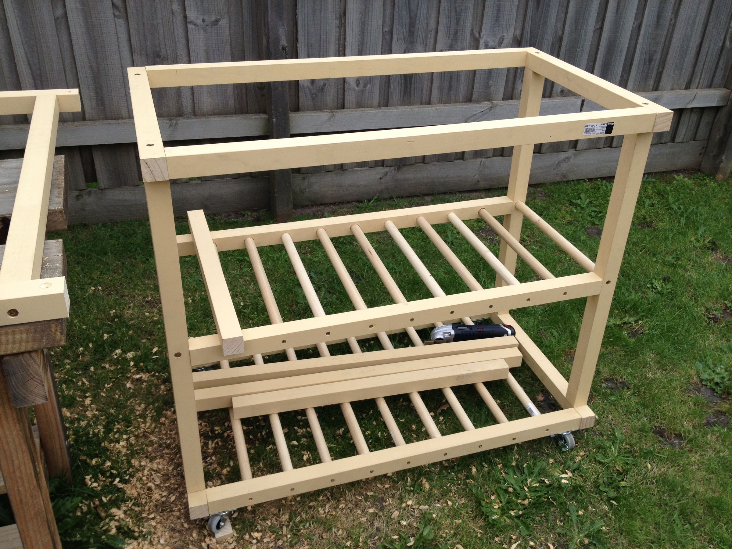 Portable Work Benches : 4 Steps (with Pictures) - Instructables