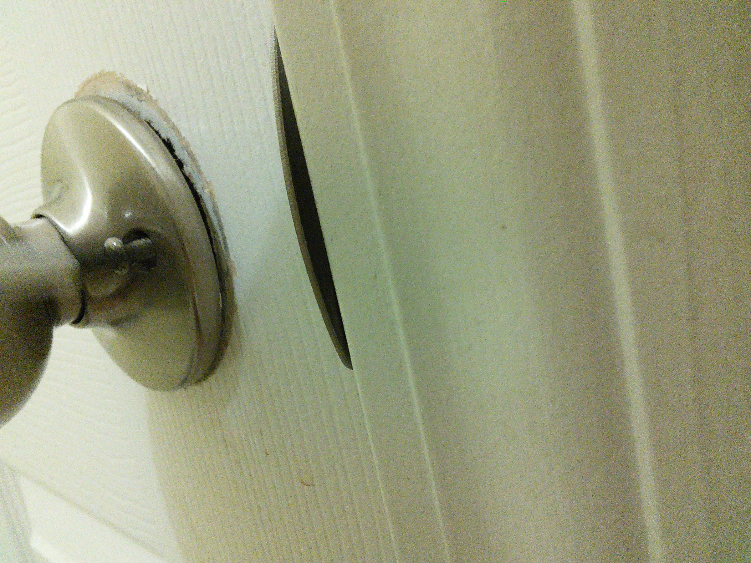 How to Fix a Loose Door Nob : 5 Steps - Instructables