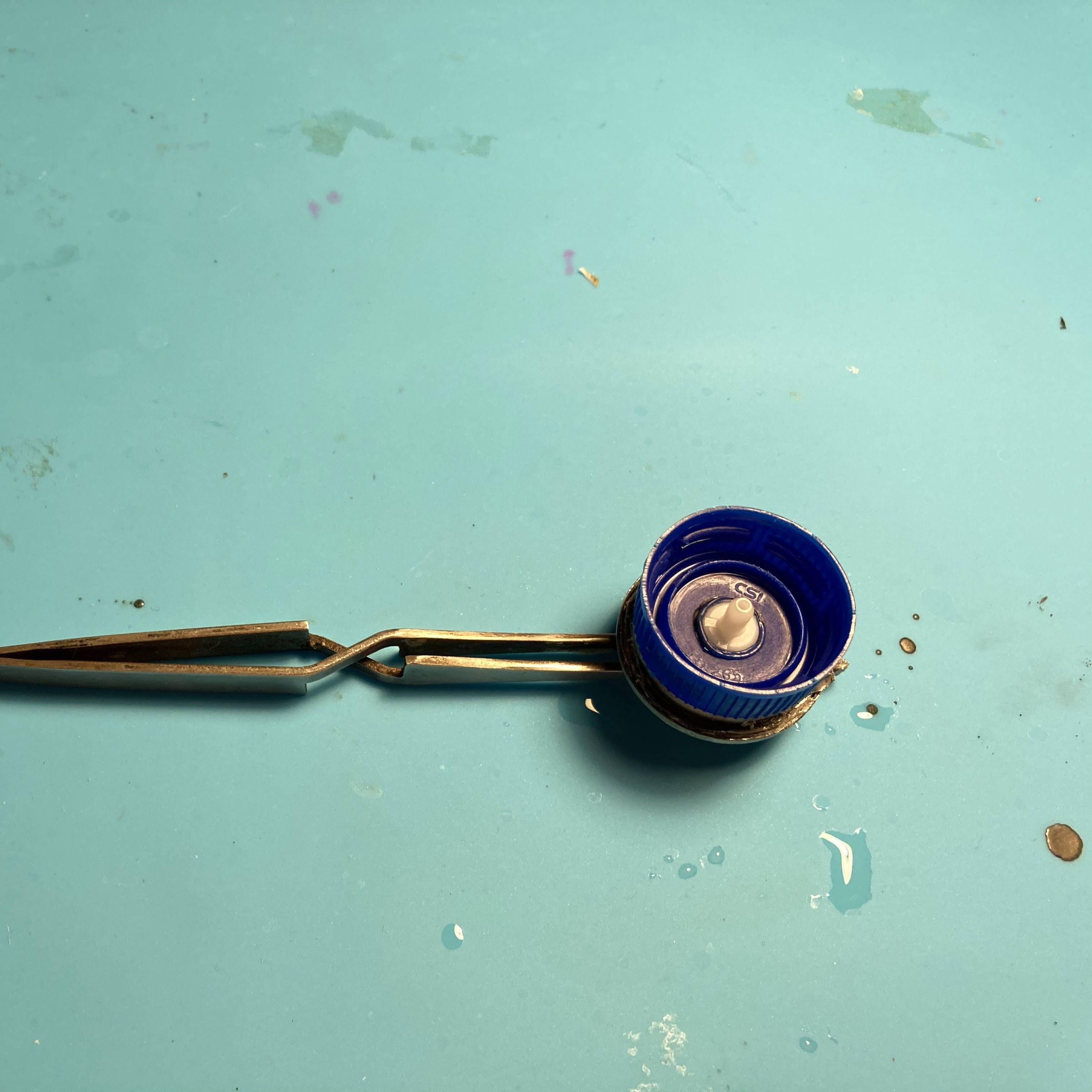 DIY Aerosol Sprayer - DIY Spray Paint : 8 Steps - Instructables