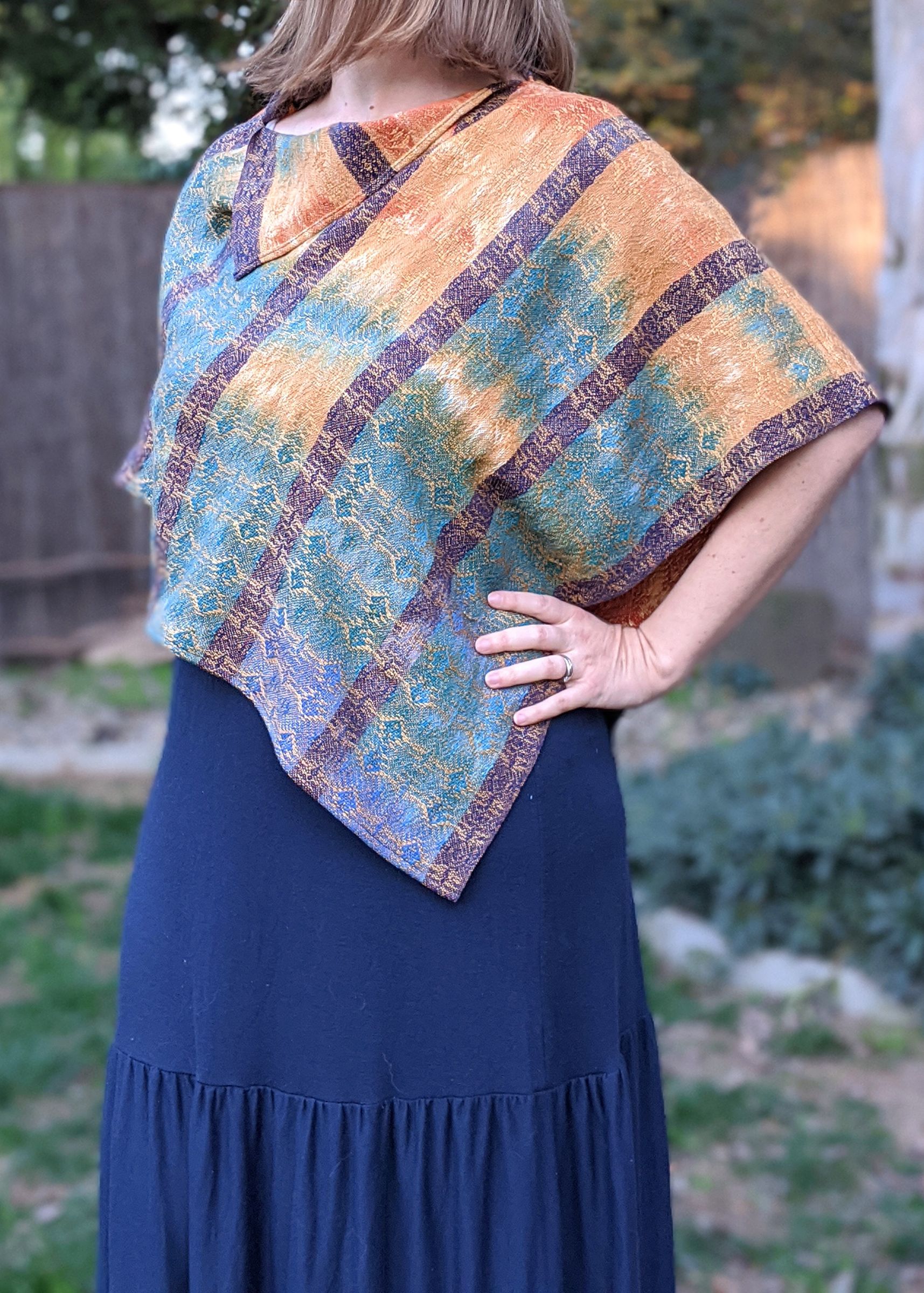 Quick and Beautiful Poncho : 7 Steps (with Pictures) - Instructables