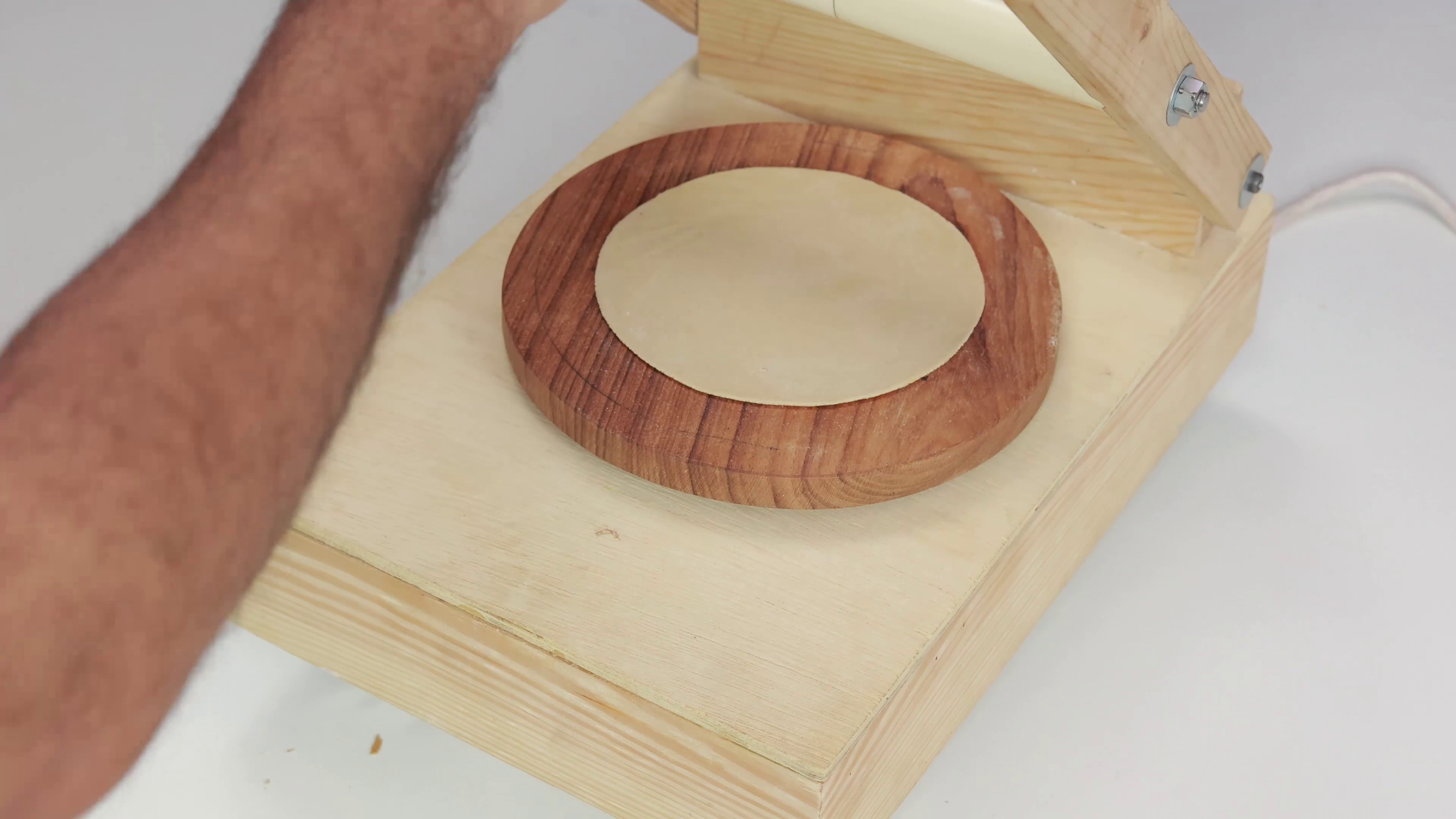 Wooden Chapati Maker at Home : 10 Steps (with Pictures) - Instructables
