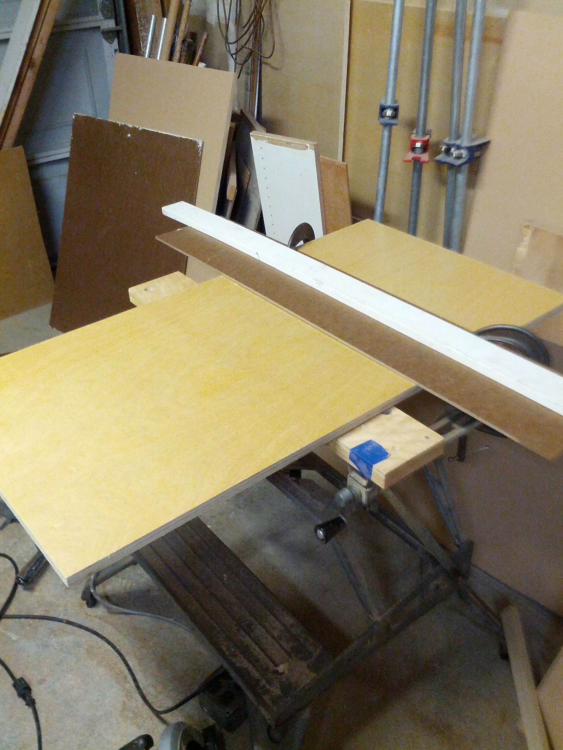 Circular Saw Rip Guide--My Version : 6 Steps (with Pictures ...