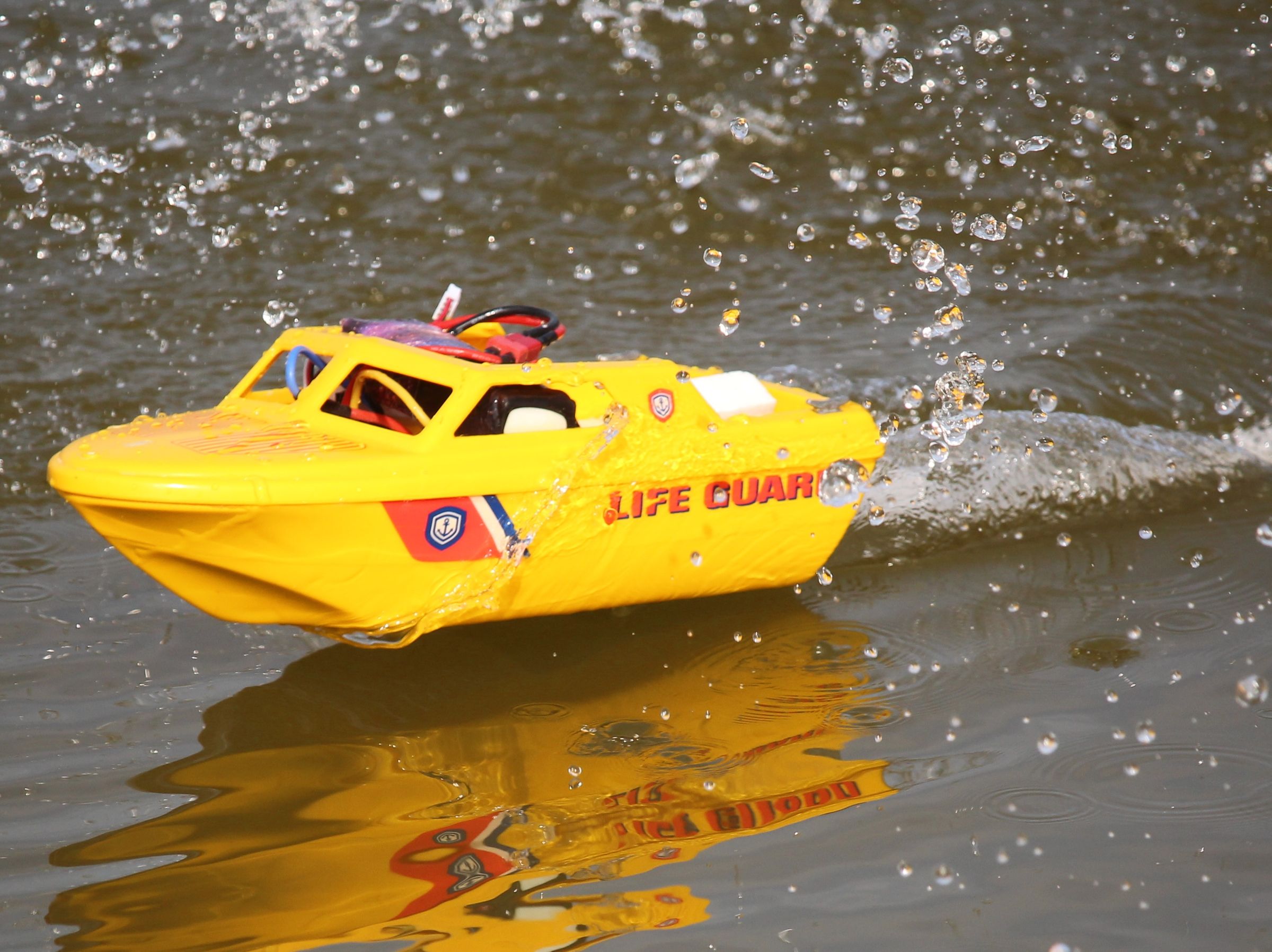 Playmobil Converted RC JetBoat : 4 Steps (with Pictures) - Instructables