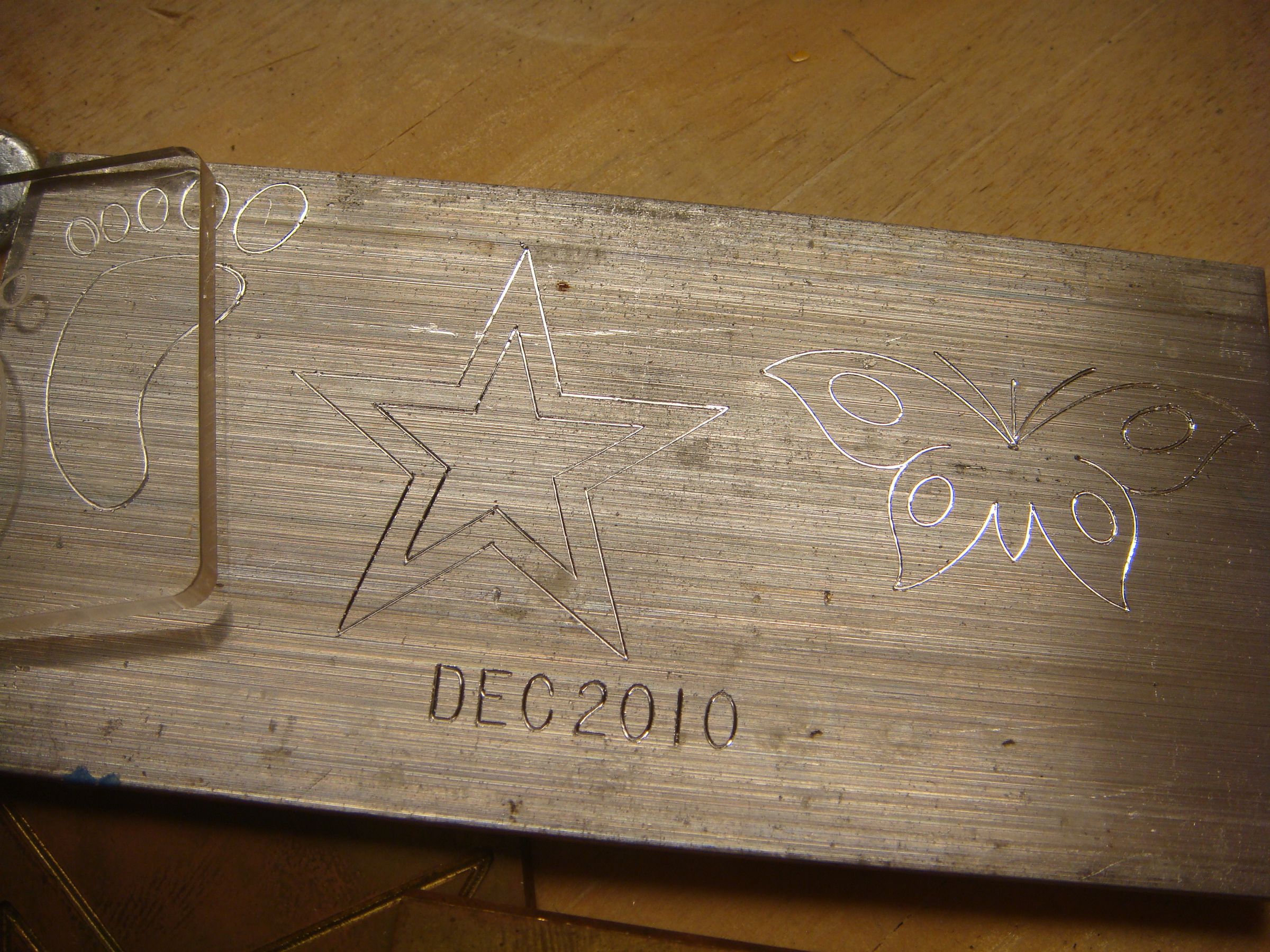 Homemade Rotary/Flat Engraver : 8 Steps (with Pictures) - Instructables