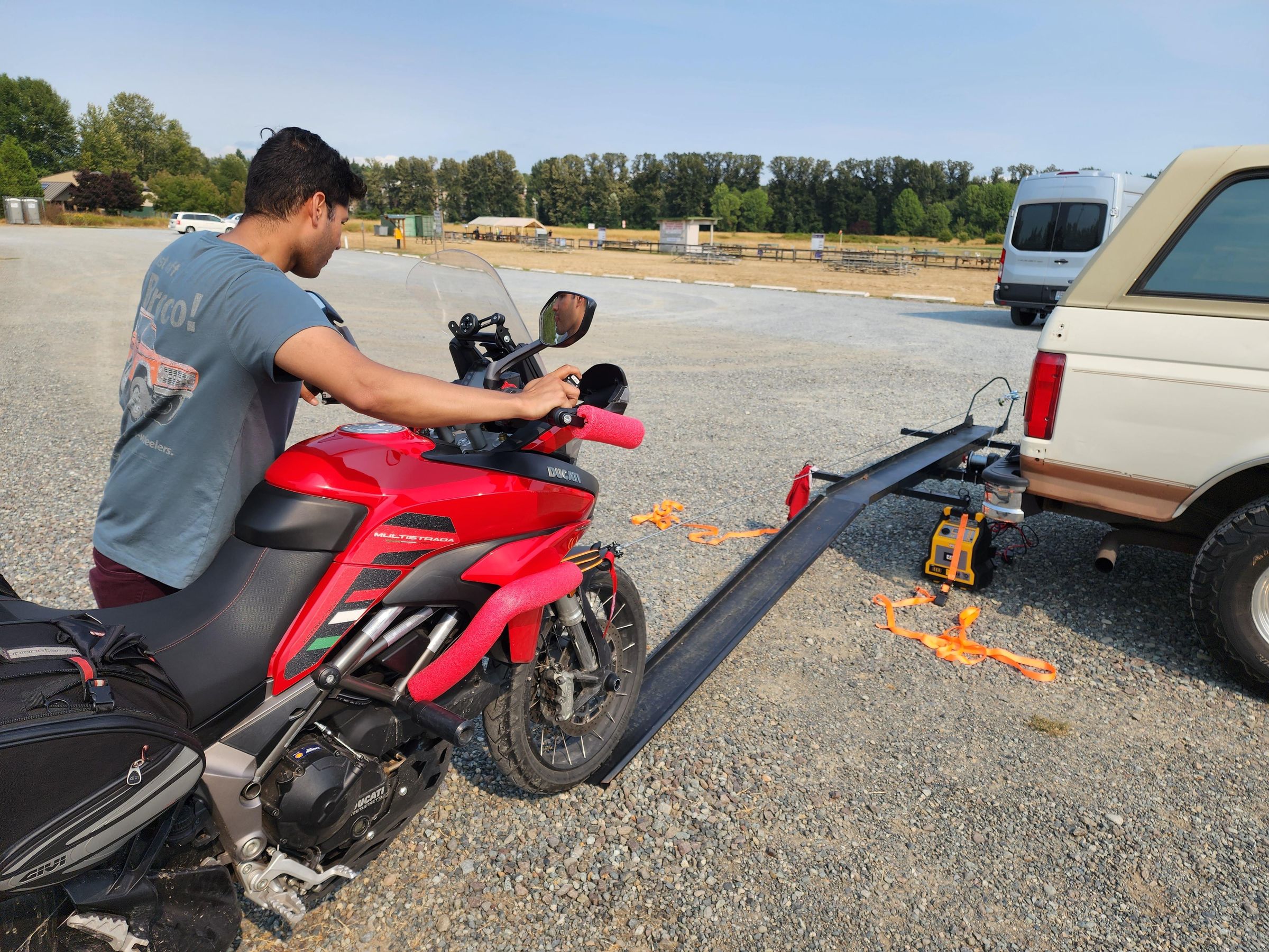 DIY Winch Assisted Motorcycle Hitch Carrier (No-Weld) : 6 Steps (with ...