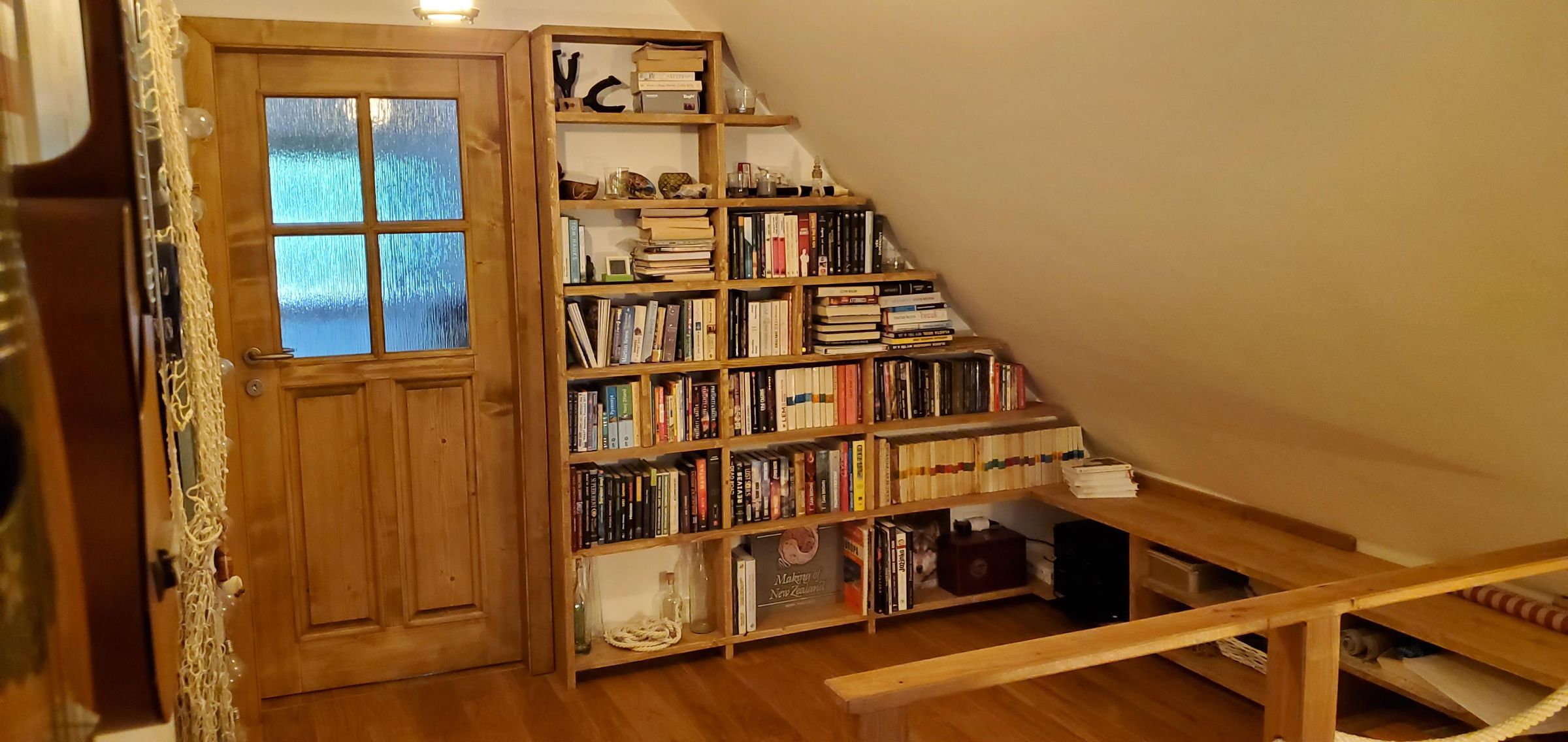 Bookshelf Without Nails : 6 Steps - Instructables