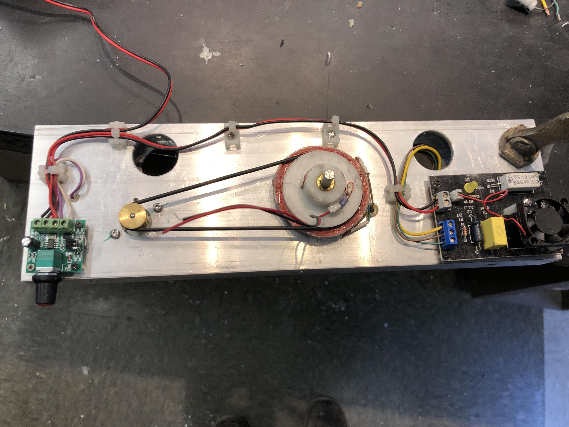 " Tachyscope CRT " a POV Display Project : 5 Steps - Instructables