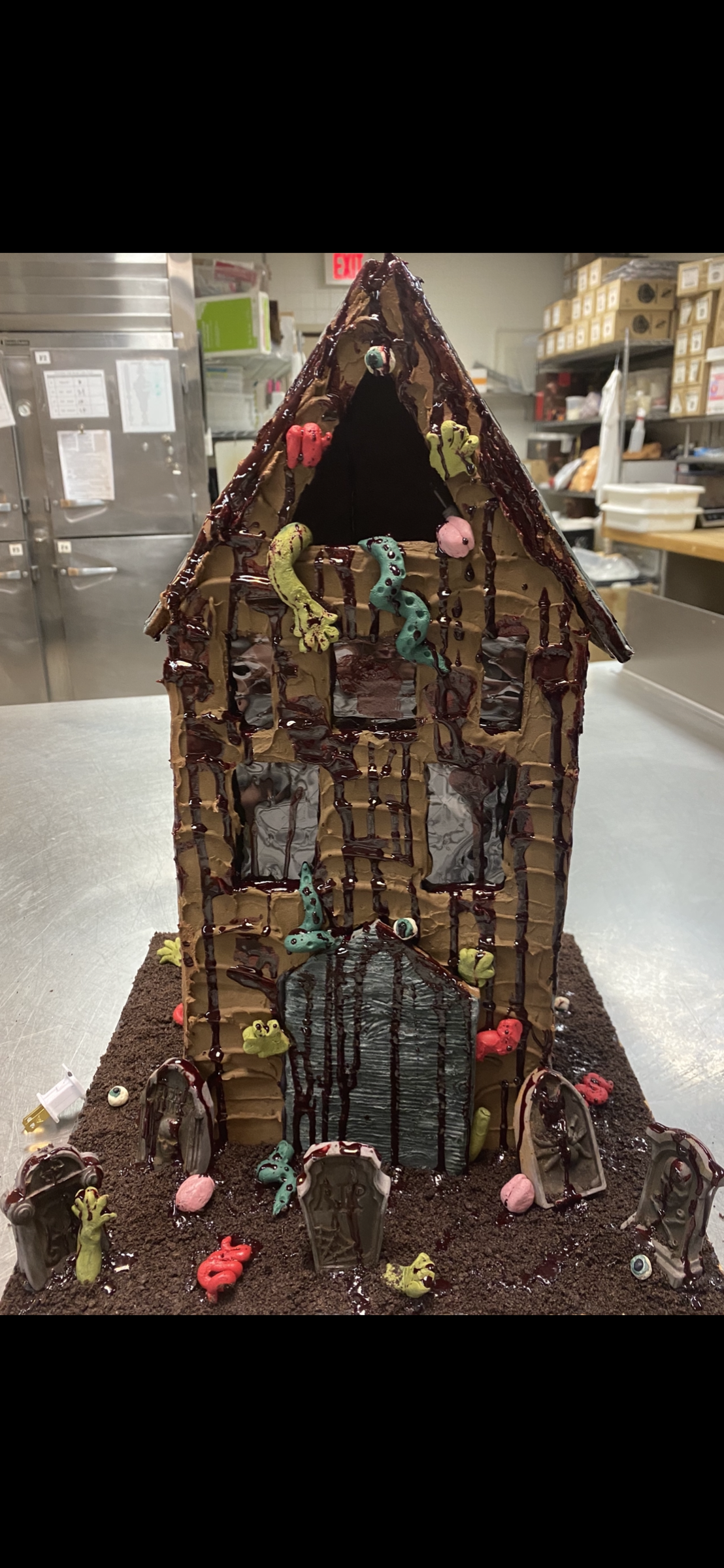 Haunted Gingerbread Display : 9 Steps (with Pictures) - Instructables