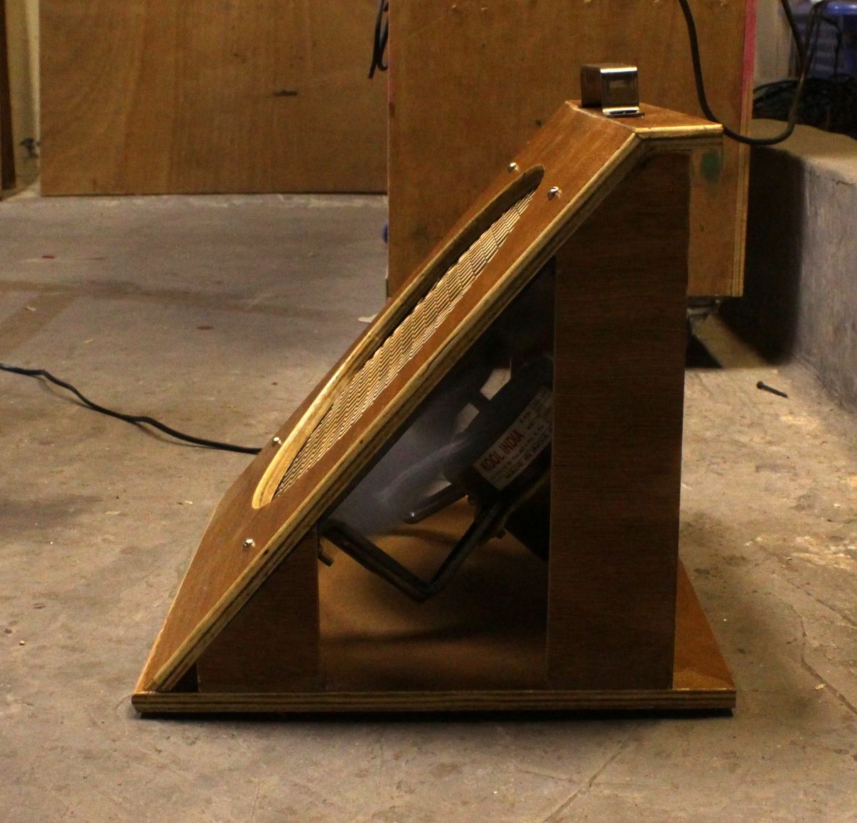 Personal Fan Using Old Exhaust Fan : 4 Steps (with Pictures ...