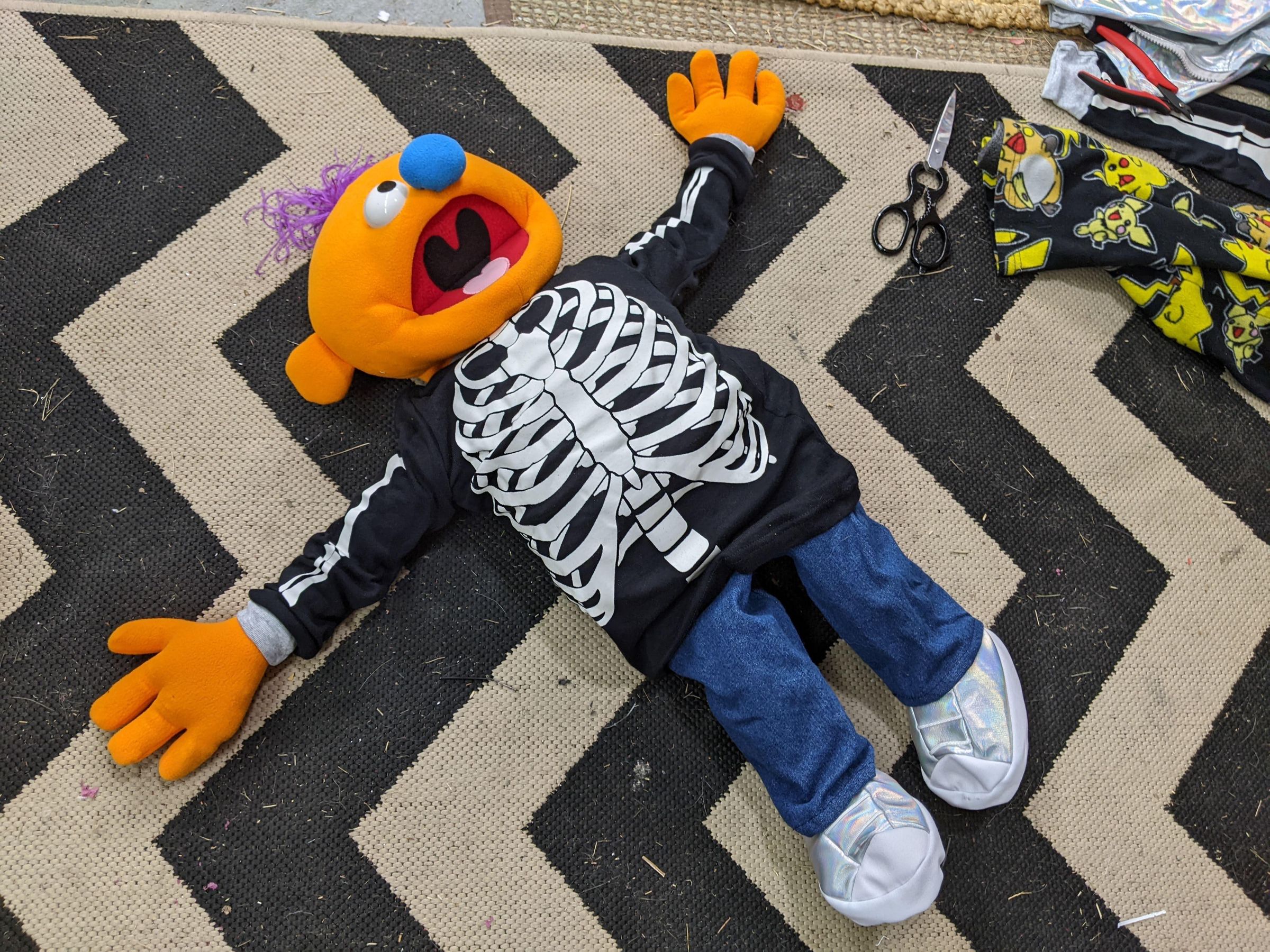 Remote Controlled Tricycle-Riding Puppet : 9 Steps (with Pictures ...