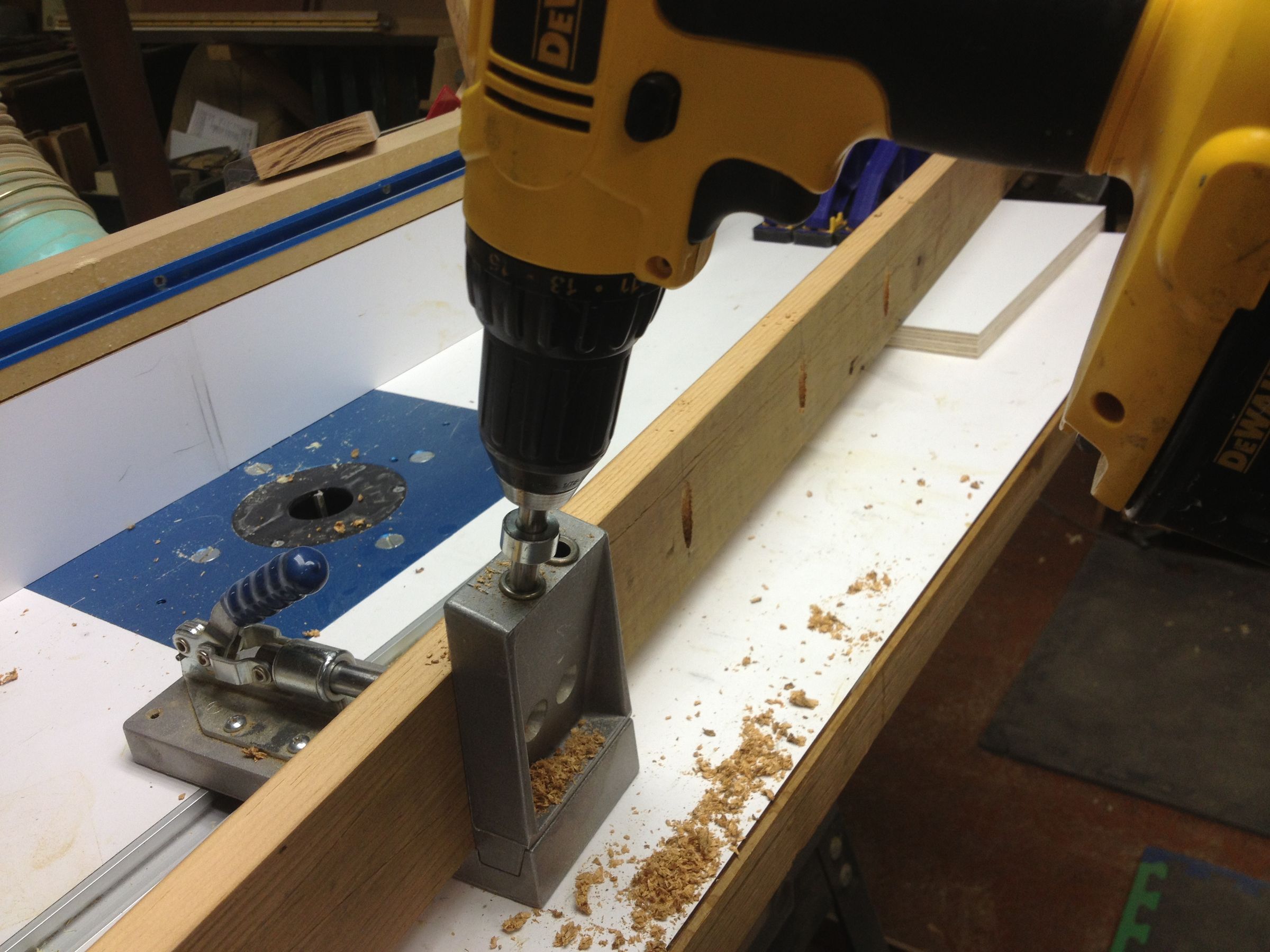Build a Farmhouse Table : 5 Steps (with Pictures) - Instructables