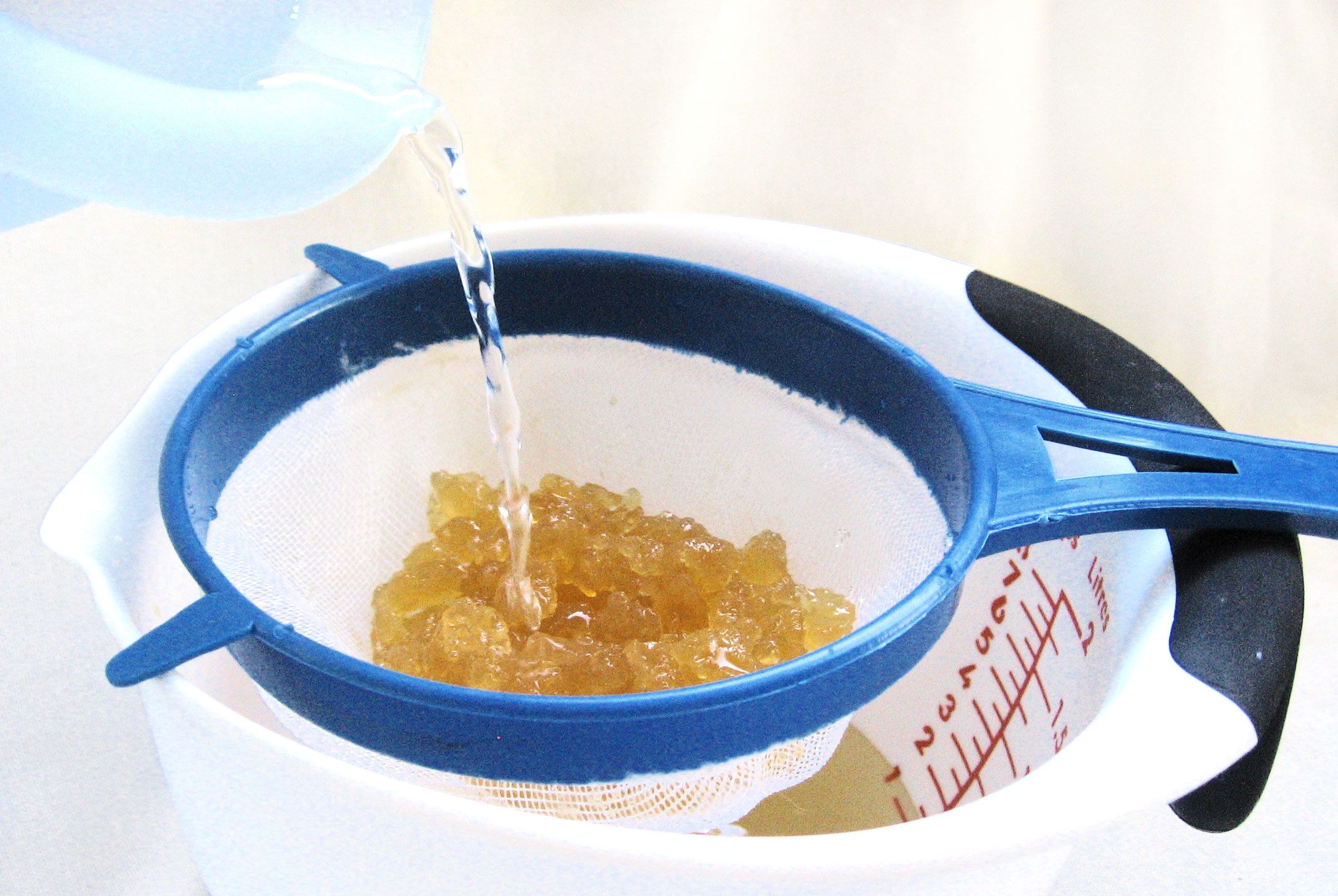 How to Make Authentic Water Kefir : 7 Steps (with Pictures) - Instructables