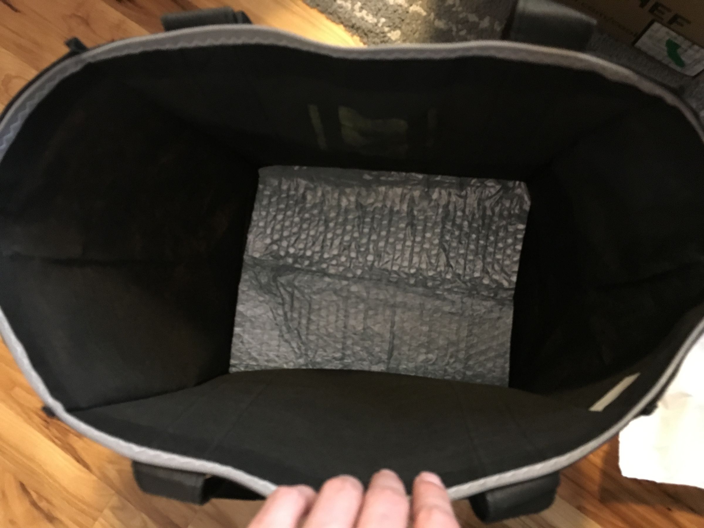 Upcycled Insulated Tote : 5 Steps (with Pictures) - Instructables