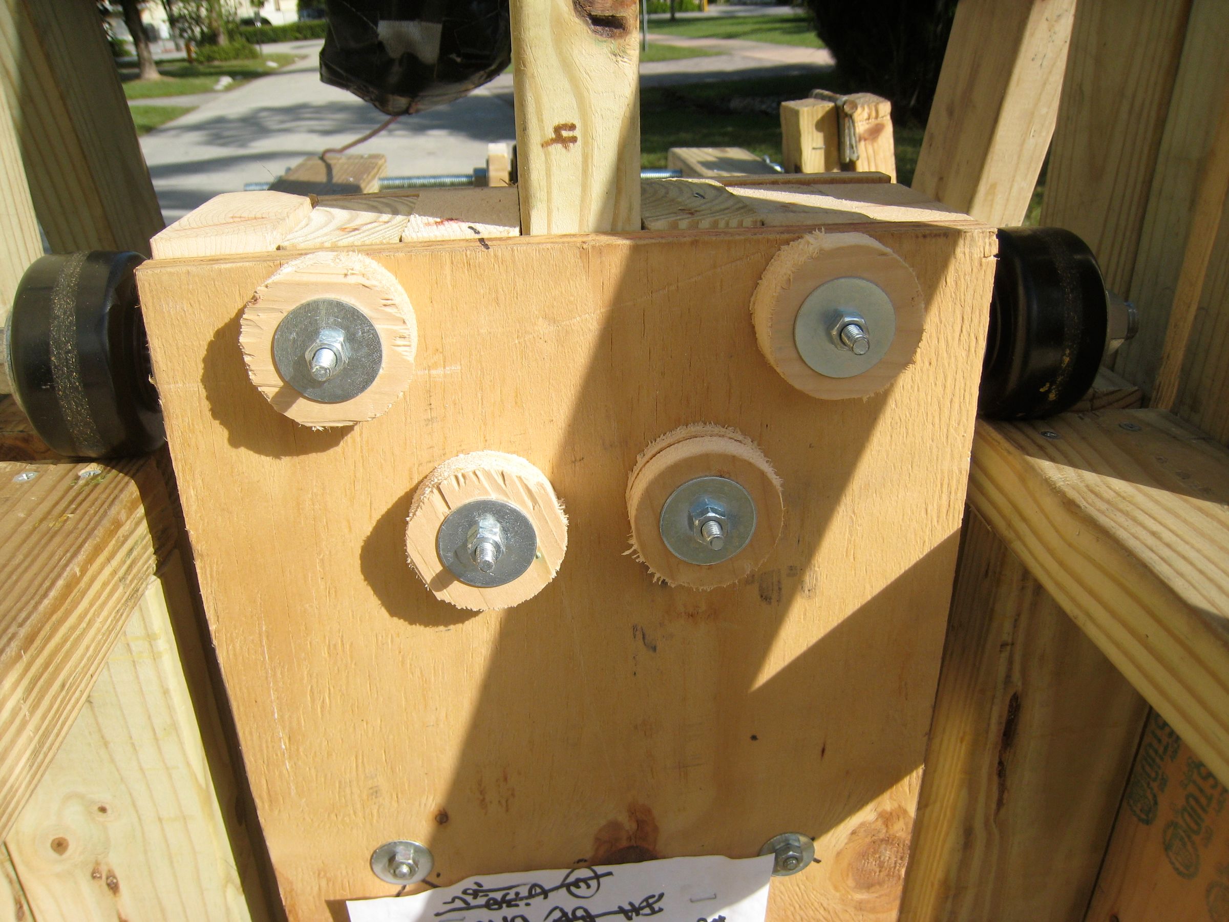 Floating Arm Trebuchet (F2K) : 17 Steps - Instructables