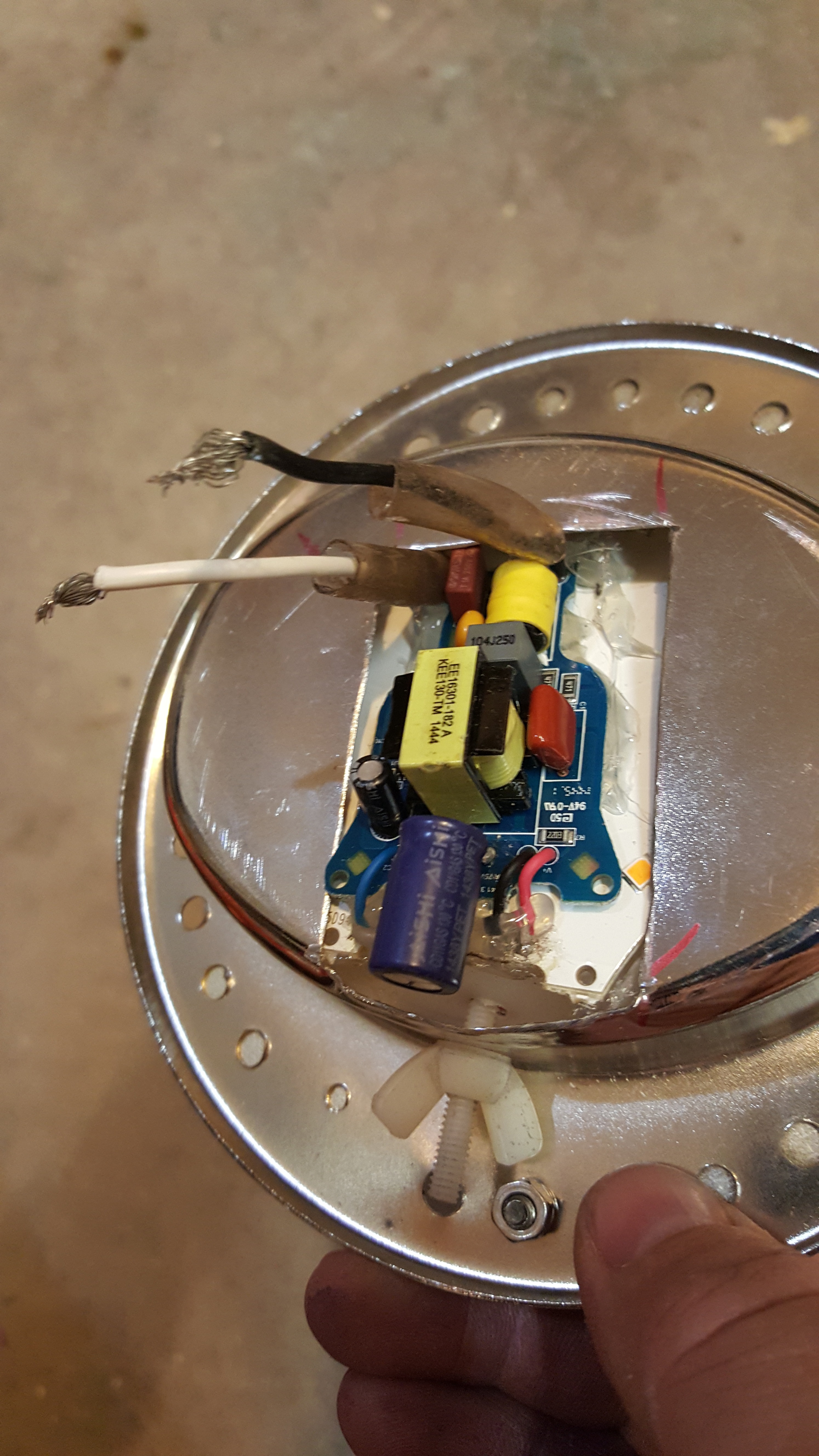 LED Hack to Replace Halogen Lamp Bulb : 13 Steps (with Pictures ...