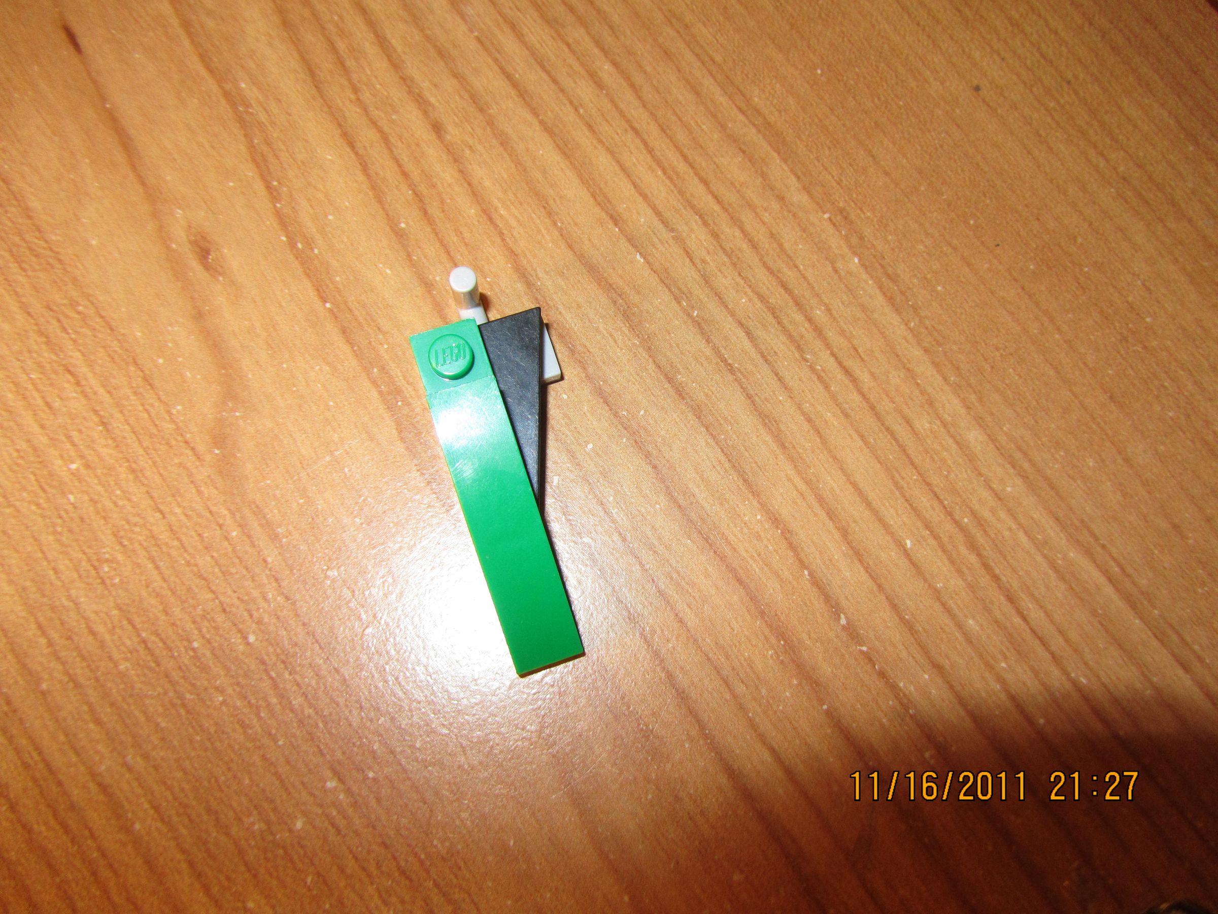 Lego Minifigure Wings : 4 Steps - Instructables