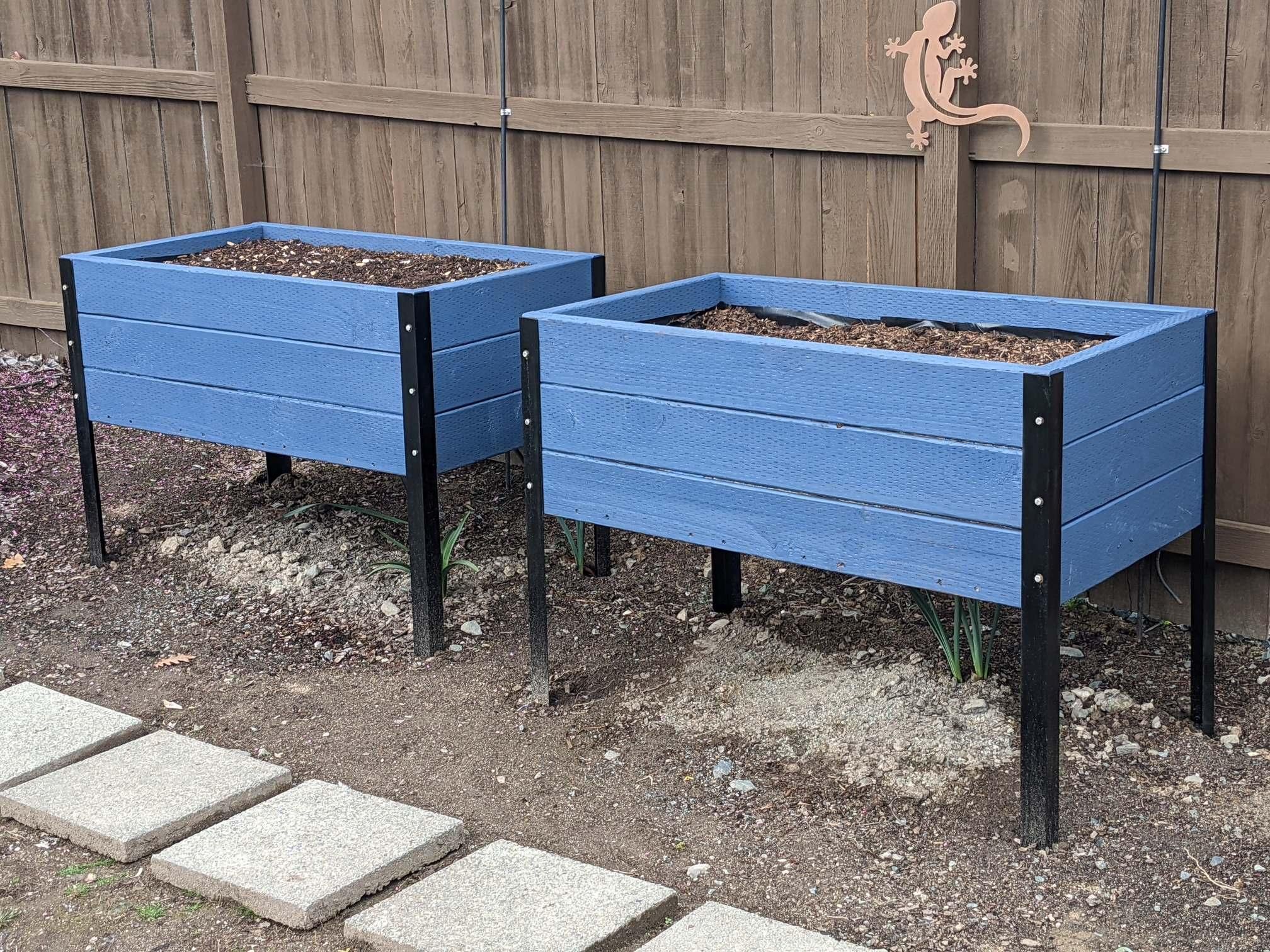 Raised Outdoor Planter Boxes : 13 Steps (with Pictures) - Instructables