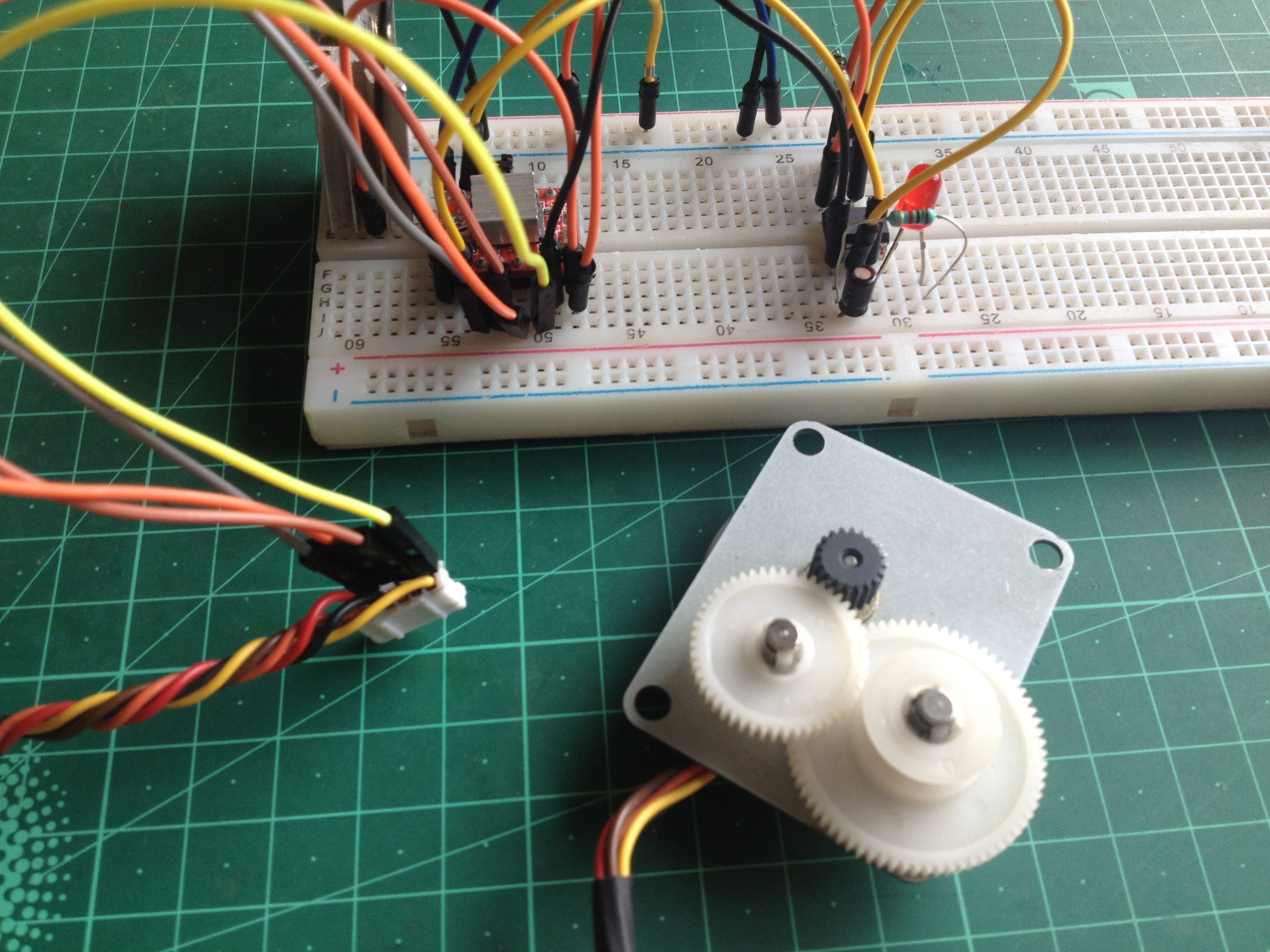Stepper Motor Speed Control Without Microcontroller : 5 Steps - Instructables