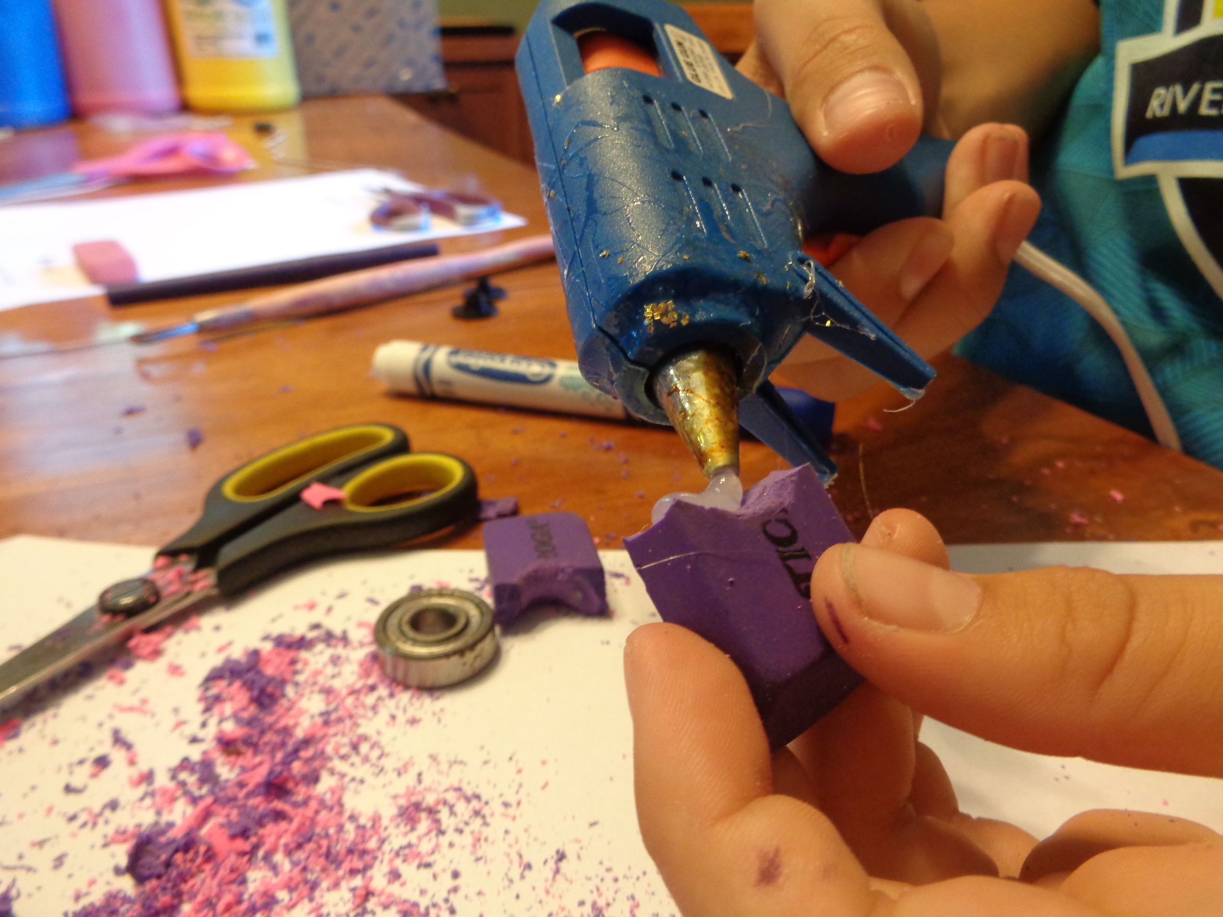 Eraser Fidget Spinner : 5 Steps - Instructables