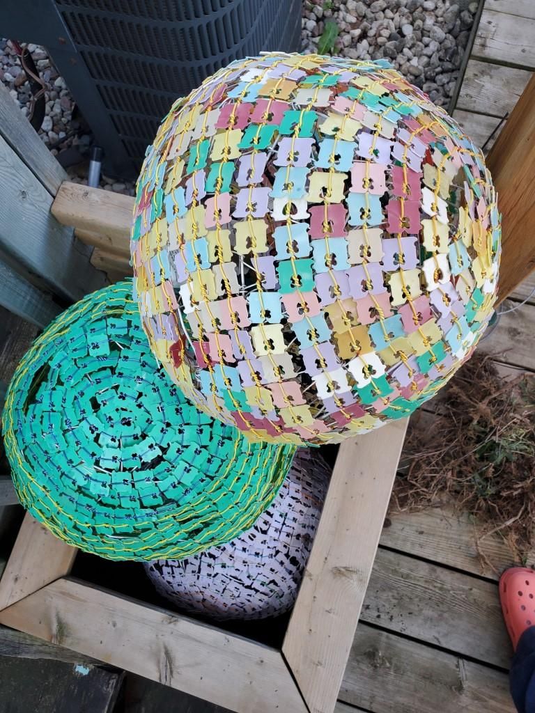 Bread Bag Tab Globes - Instructables