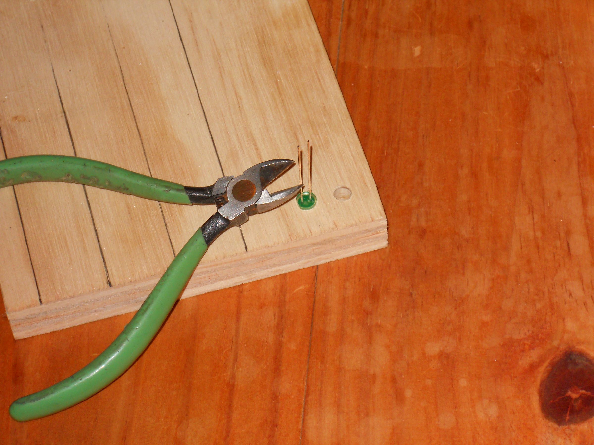 How to Make 5 Volt "arduino" LEDs : 3 Steps - Instructables