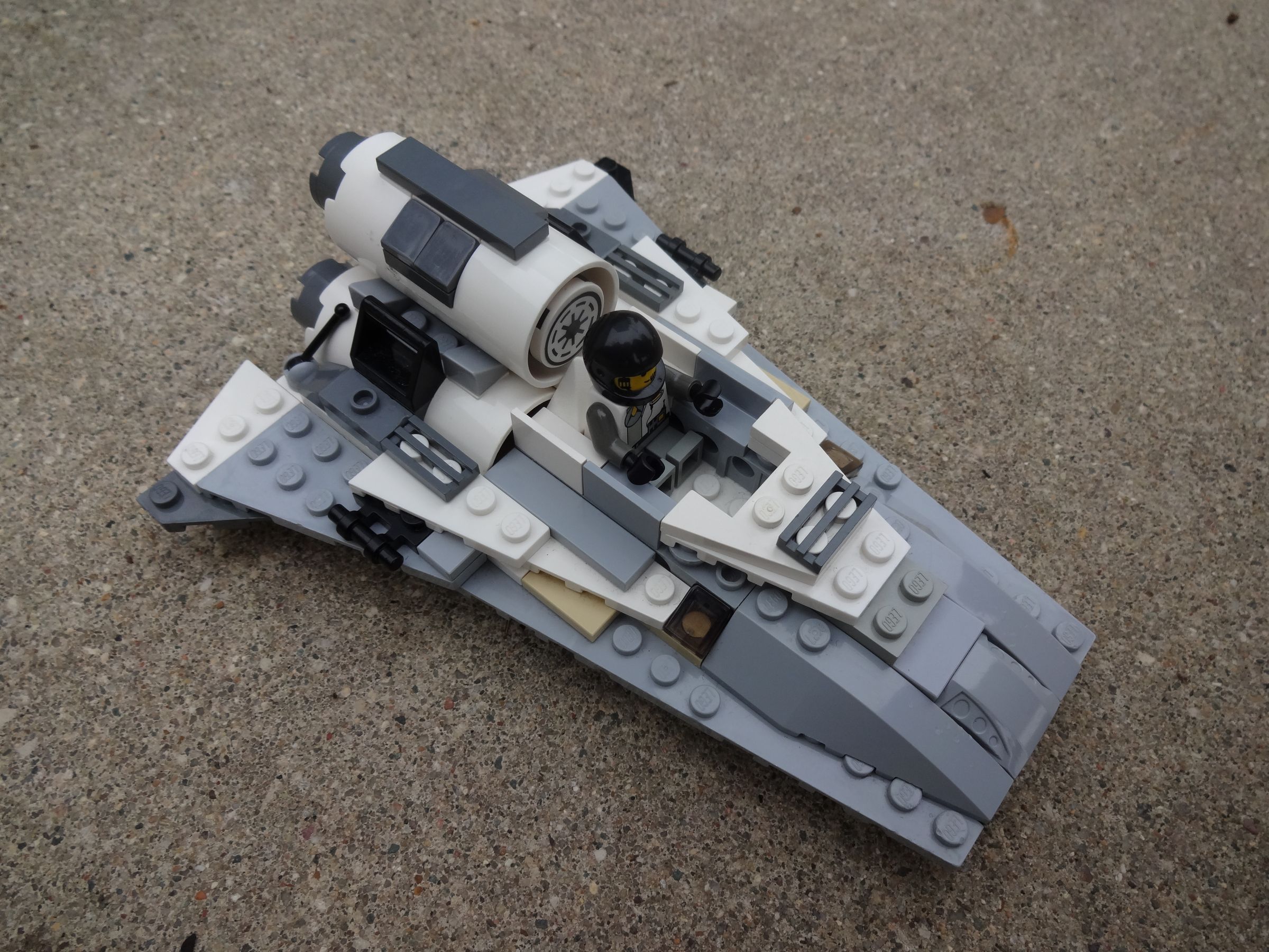 LEGO Space Ship V.1 - Instructables