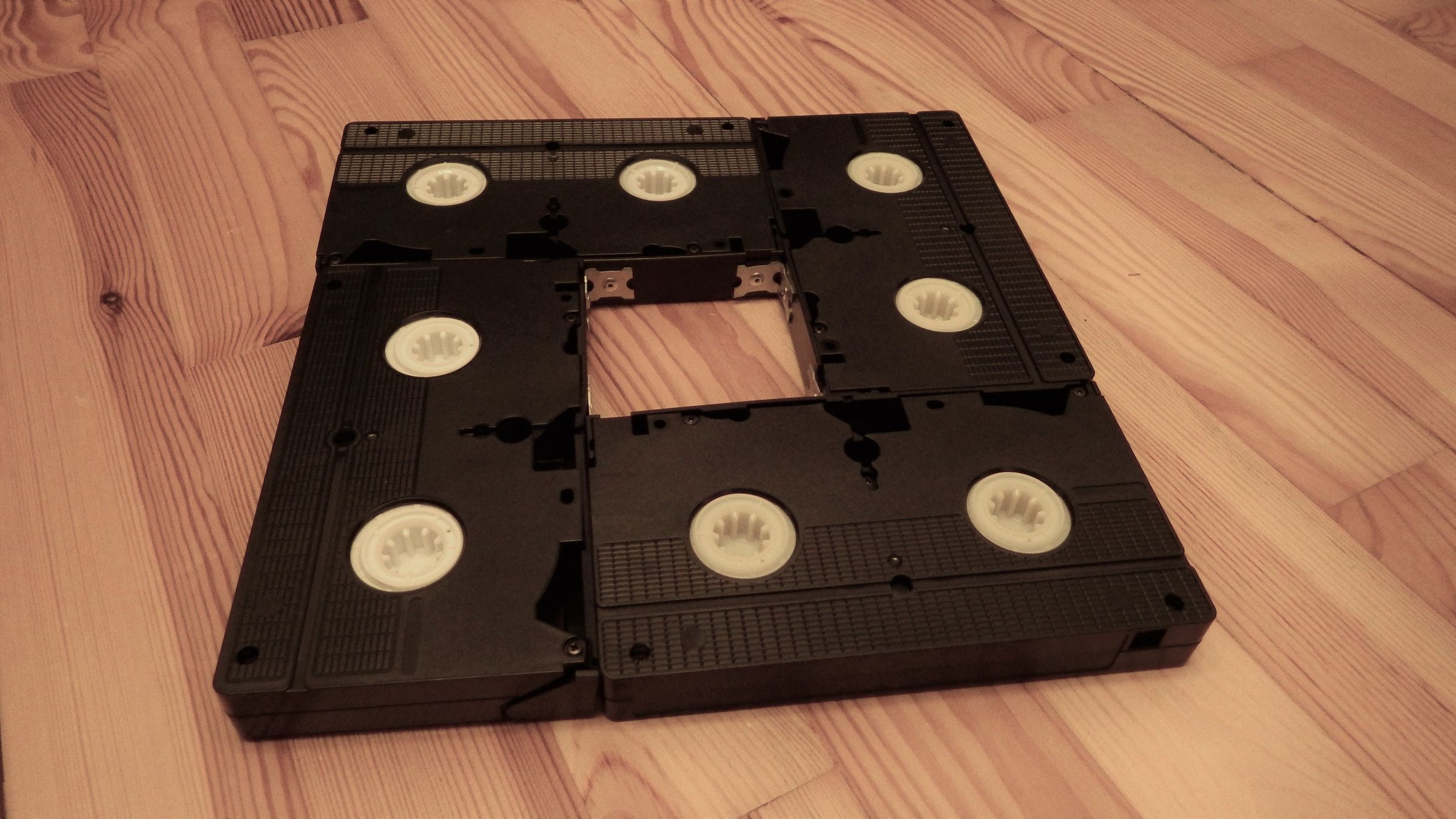 VHS Couch Table Legs : 10 Steps (with Pictures) - Instructables