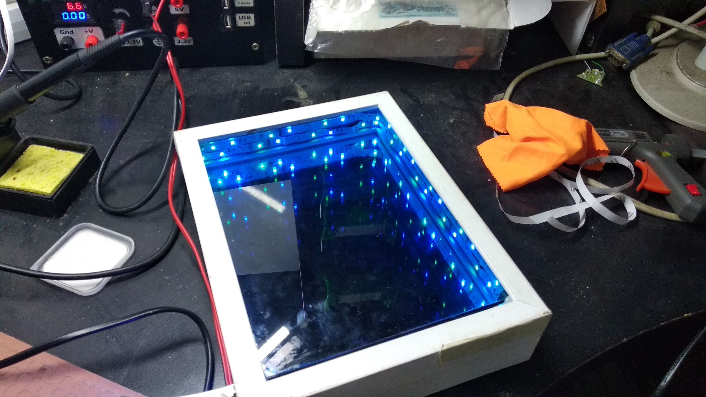 Modern Led Infinity Mirror Table Lamp : 19 Steps (with Pictures ...