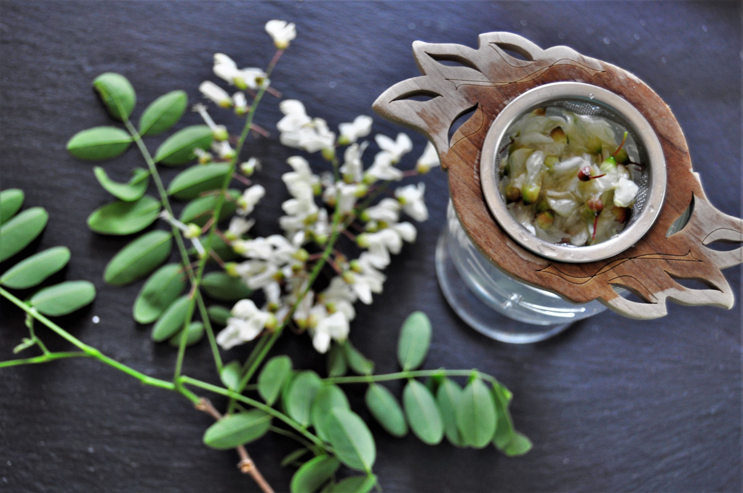 Black Locust Flower Cold Brew Tea : 4 Steps (with Pictures) - Instructables