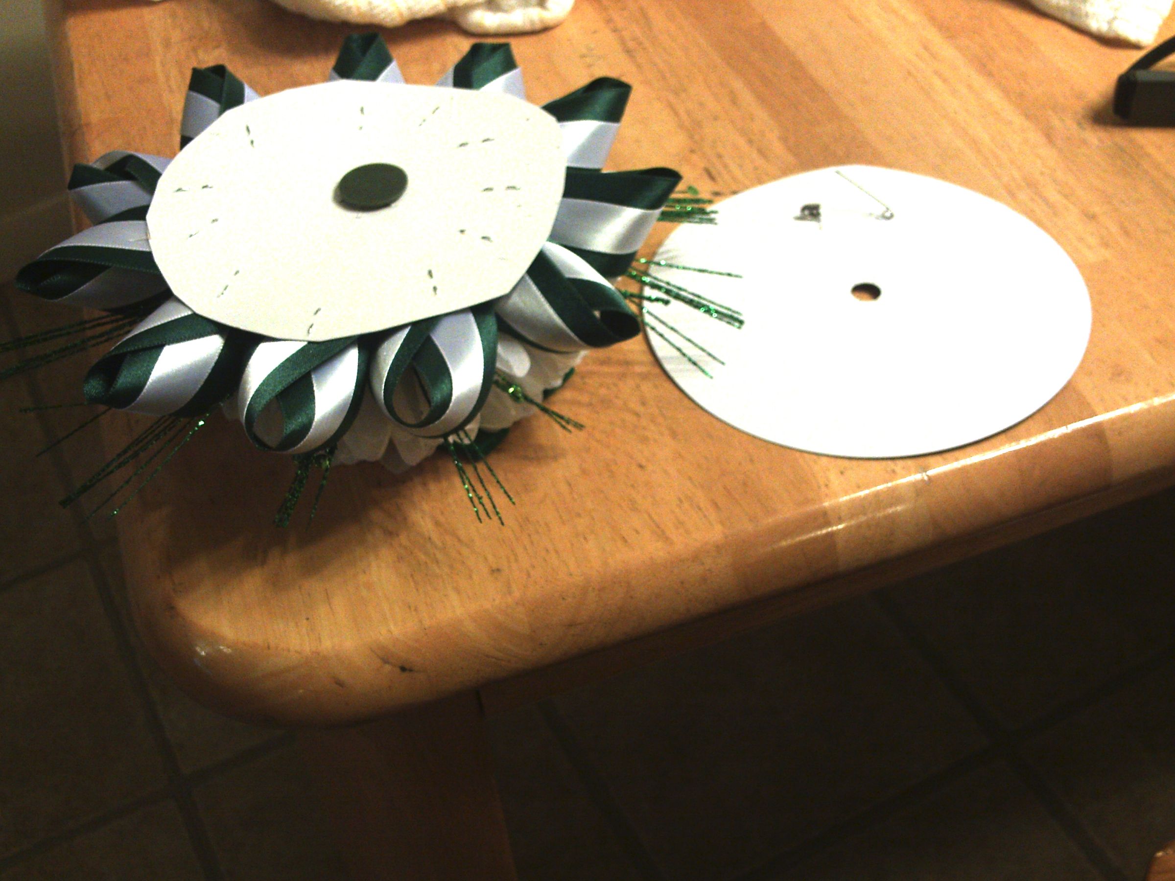 Homecoming Ribbon (updated) : 12 Steps (with Pictures) - Instructables
