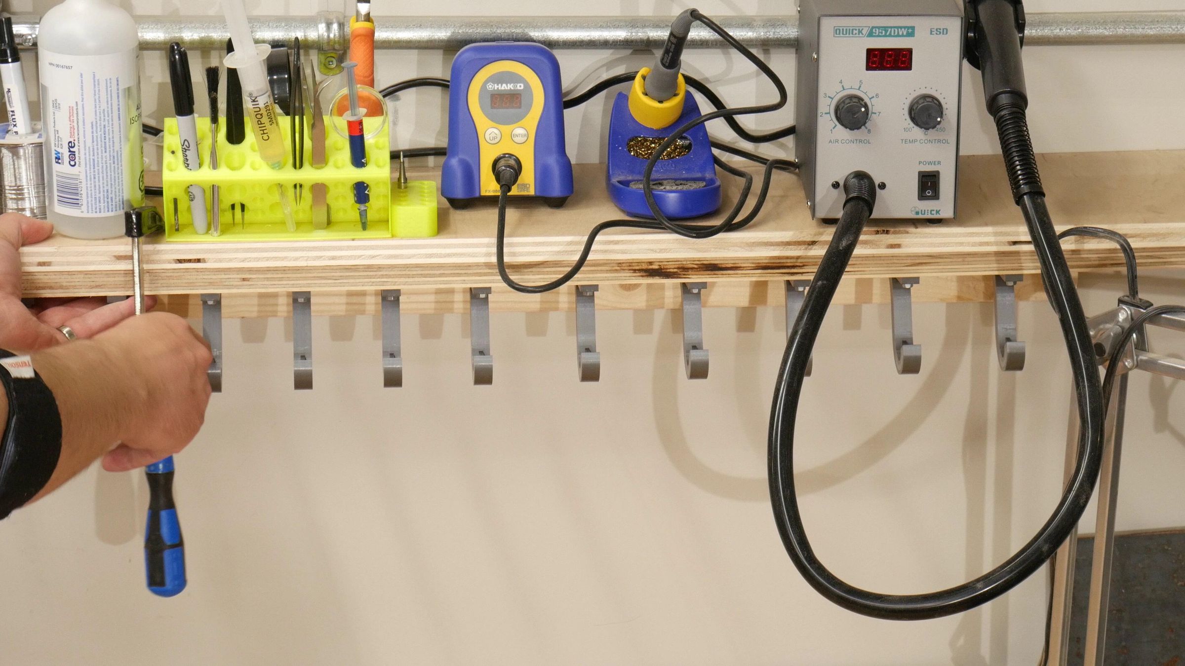 Ultimate Wire Spool Hanger With Removable Spools : 4 Steps (with ...