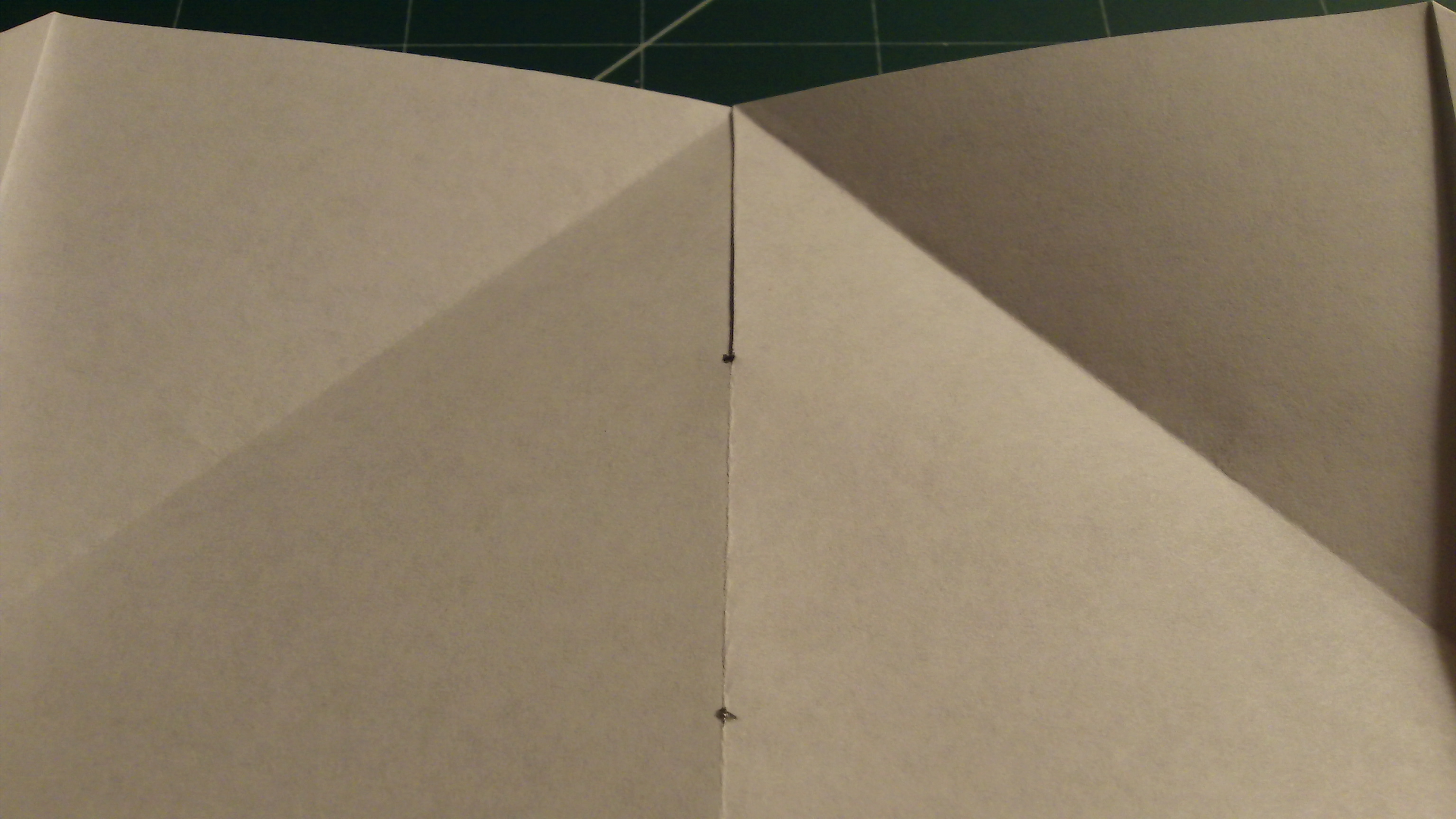 How to Make the Manta Paper Airplane : 8 Steps - Instructables