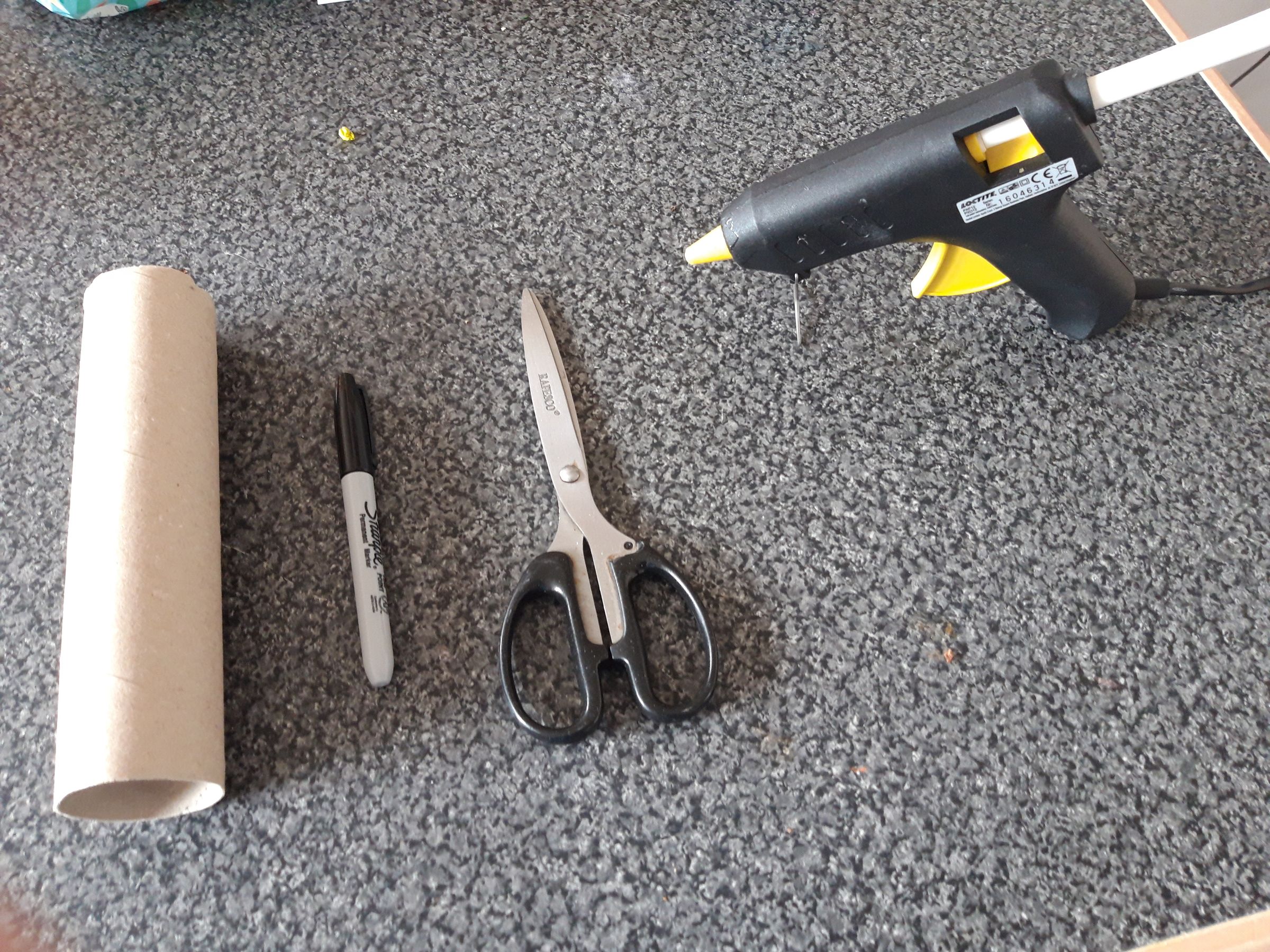 5 Minute Kitchen Roll Spectacles : 3 Steps (with Pictures) - Instructables