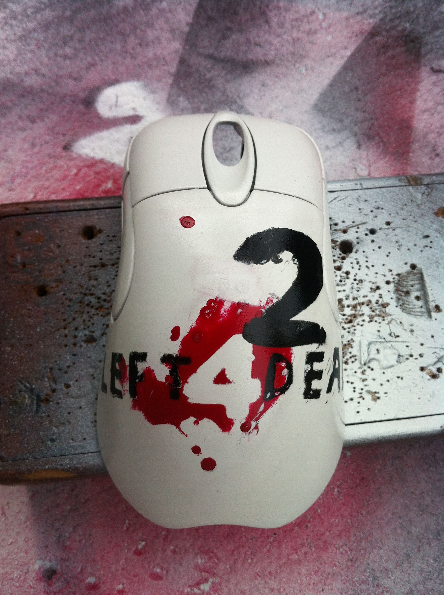L4D2 Logo Gaming Mouse : 5 Steps - Instructables