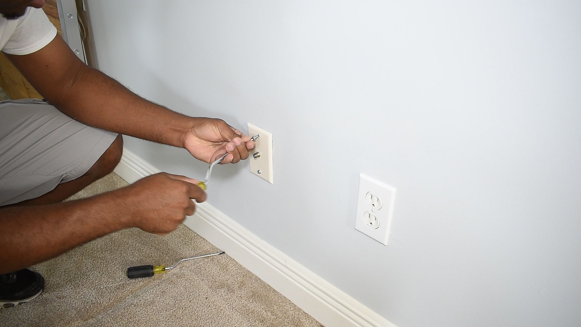 Make a TV Panel and Hide Your Wires : 10 Steps (with Pictures ...