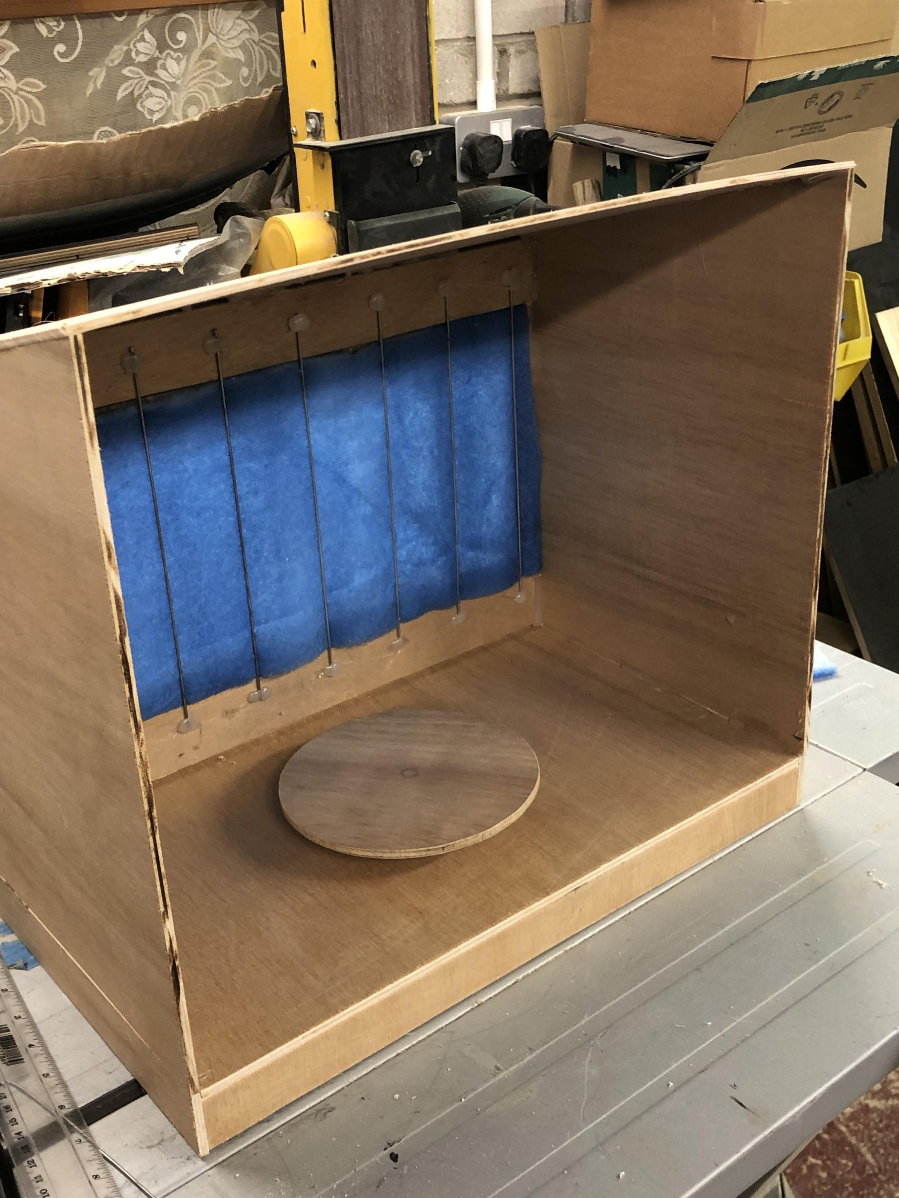 Rattle Spray Can Micro Spray Booth With Turntable : 5 Steps (with ...