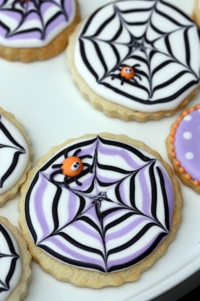 How to Make a Spider Web Cookie : 7 Steps (with Pictures) - Instructables