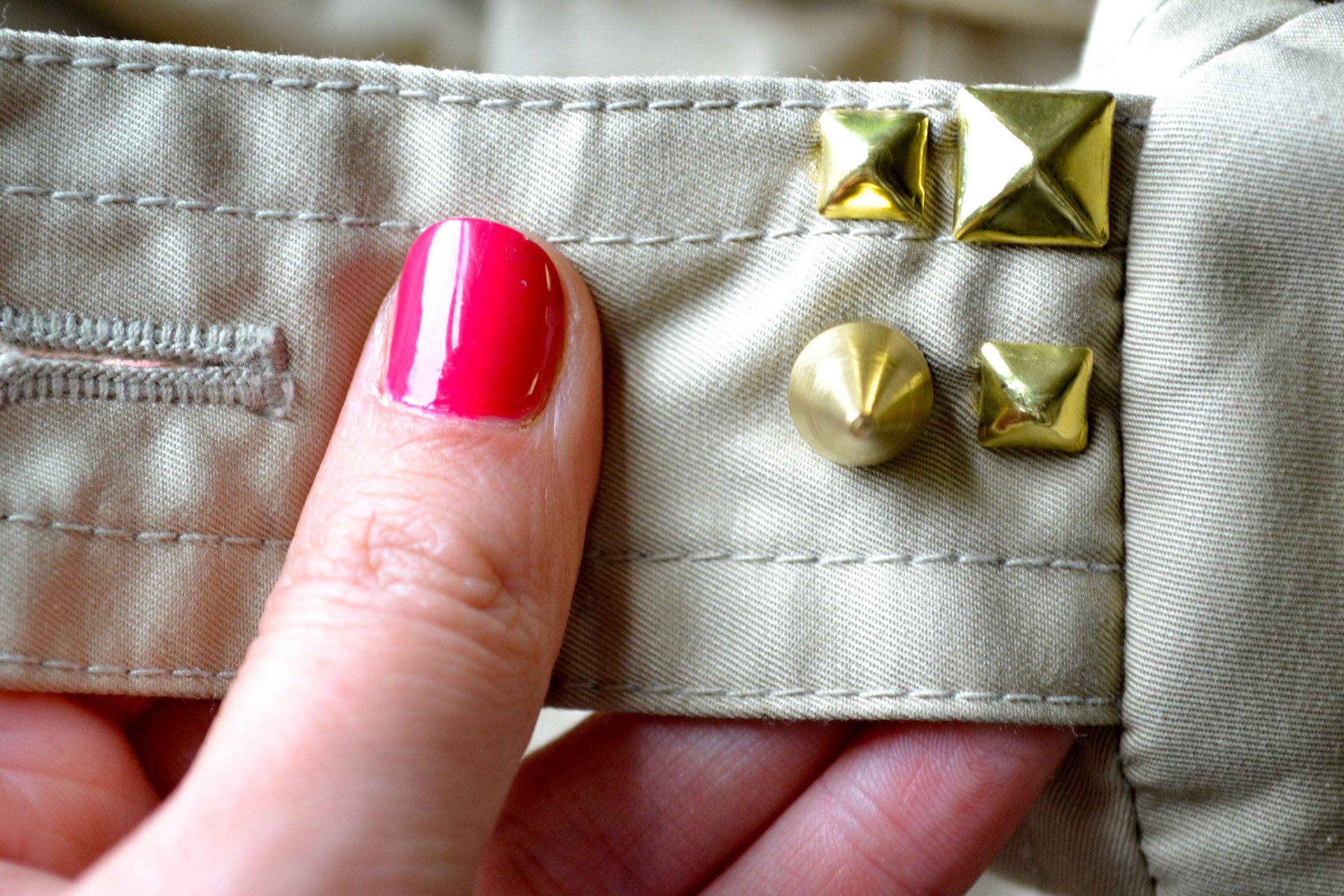 DIY Studded Trench Coat : 4 Steps (with Pictures) - Instructables